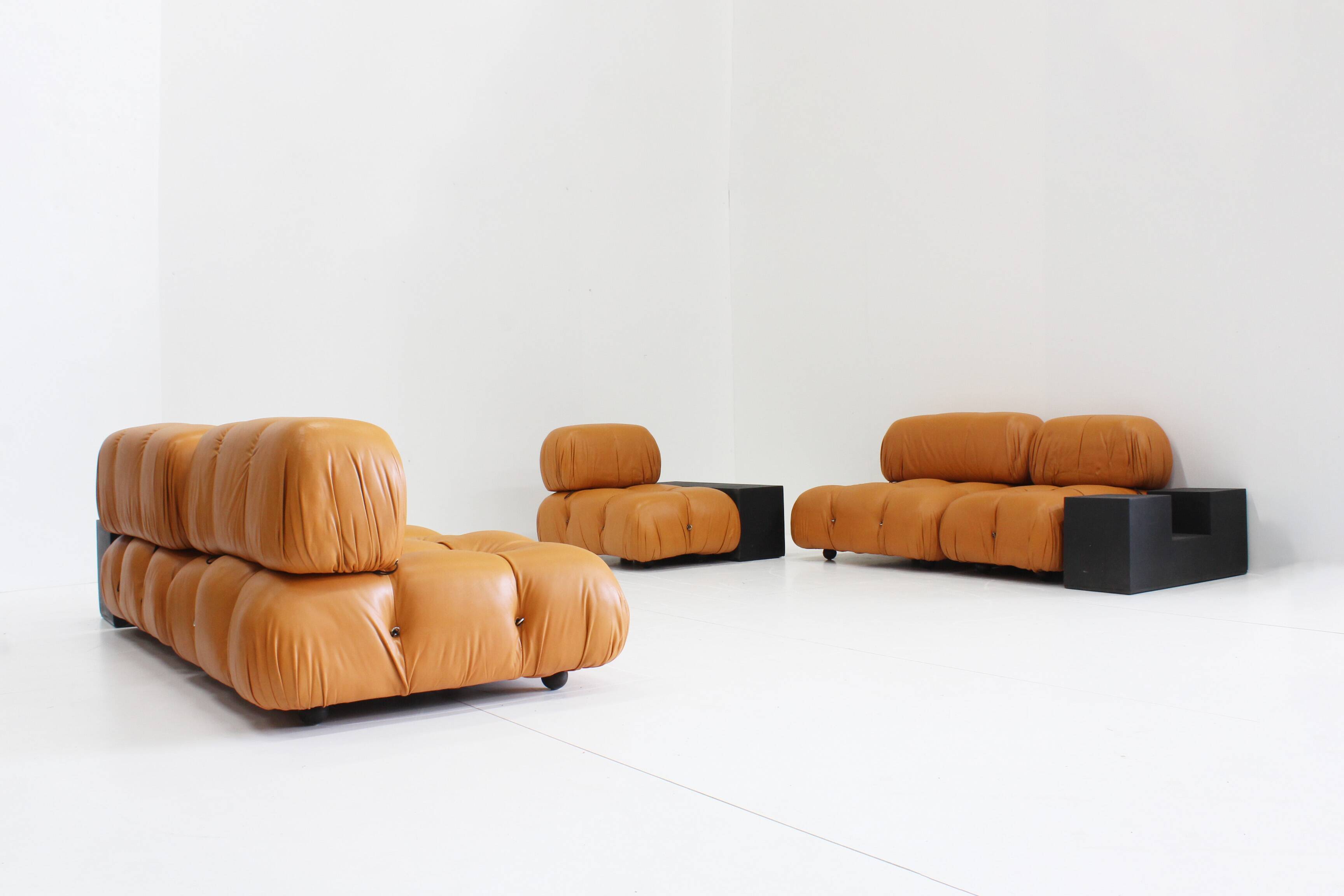 Canapé modulable Camaleonda en cuir cognac de Mario Bellini pour C&B ...