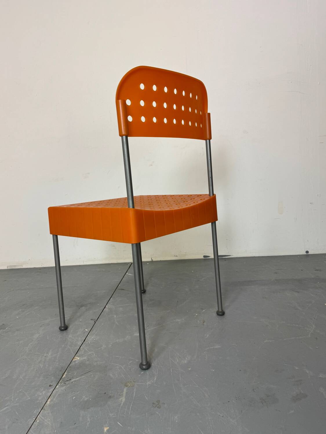 Chaise Orange Box au design italien emblématique par Enzo Mari pour ...