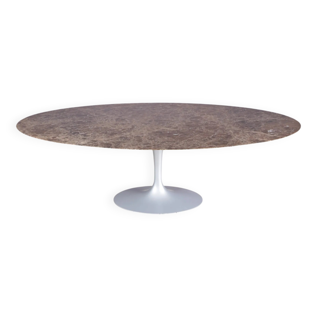 Table ovale Tulip XL des années 1970 avec plateau en marbre brun et ...