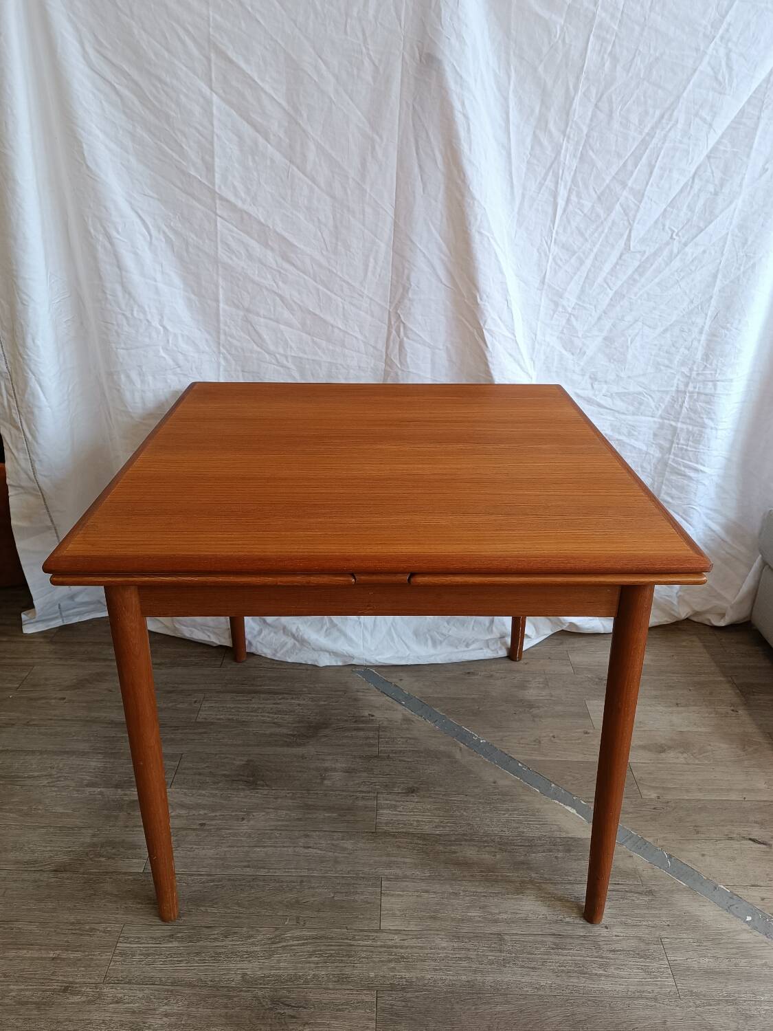 Table à manger scandinave en teck 70's | Selency