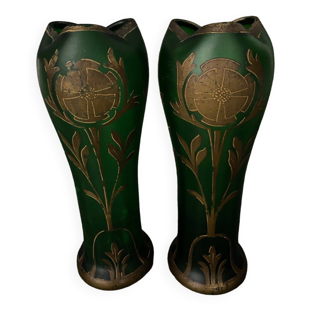 Paire de vases Art Nouveau par Legras modèle Belgrade fleurs rehauts ...