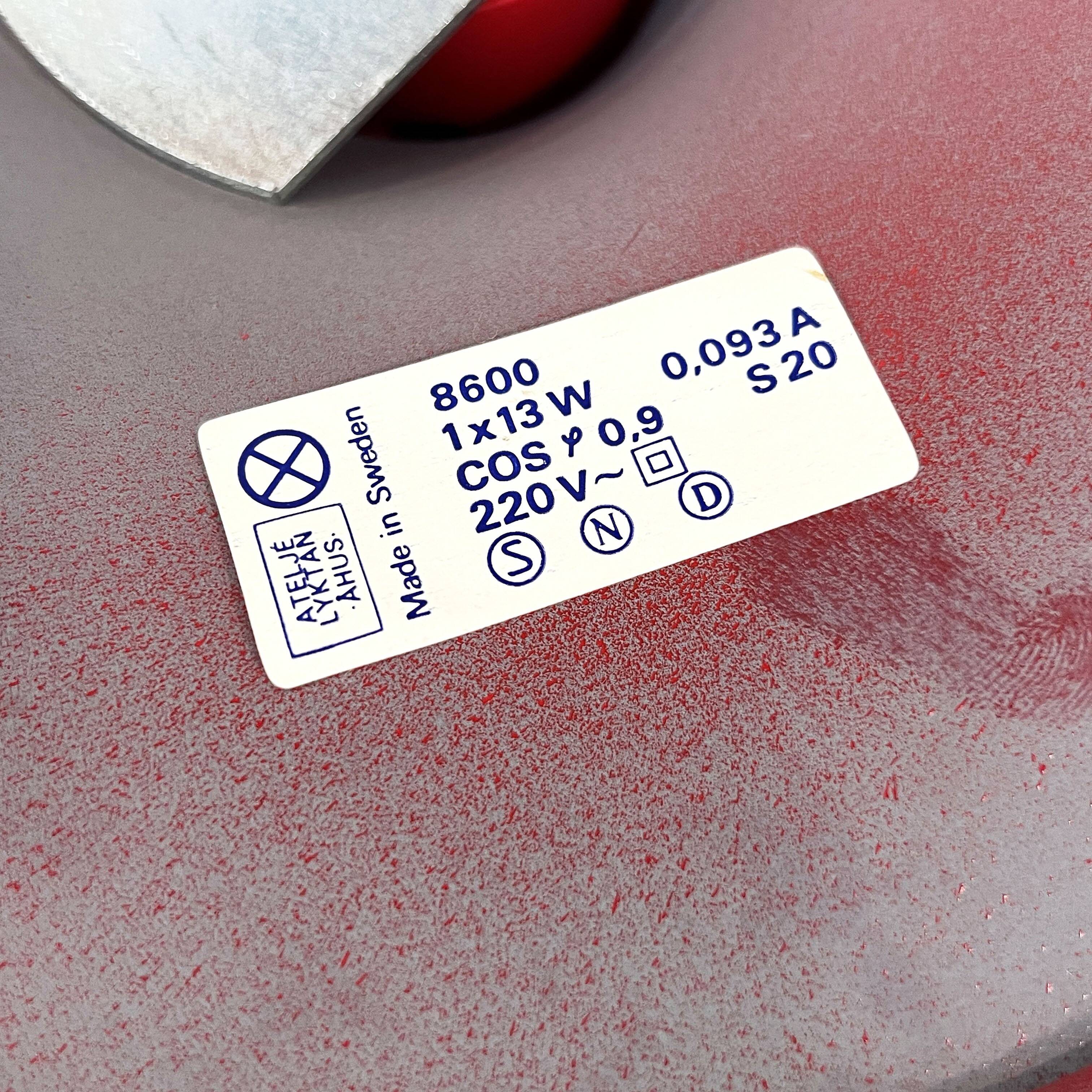 Lampe de table Tube Rouge par Anders Pehrson pour Ateljé Lyktan, 1970 | Selency