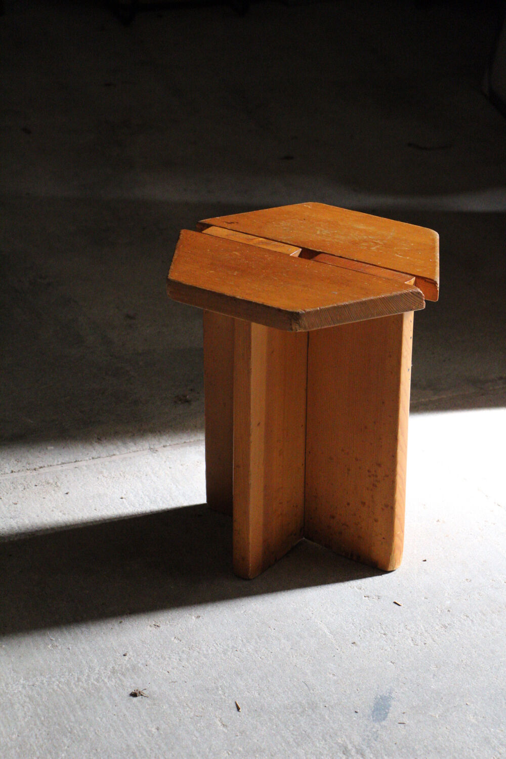 Tabouret de chalet René Martin France 1960 | Selency