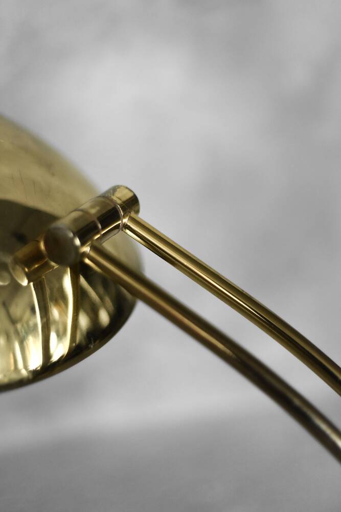 Lampe de bureau mid-century moderne en laiton doré de massive, belgique, 1970s | Selency