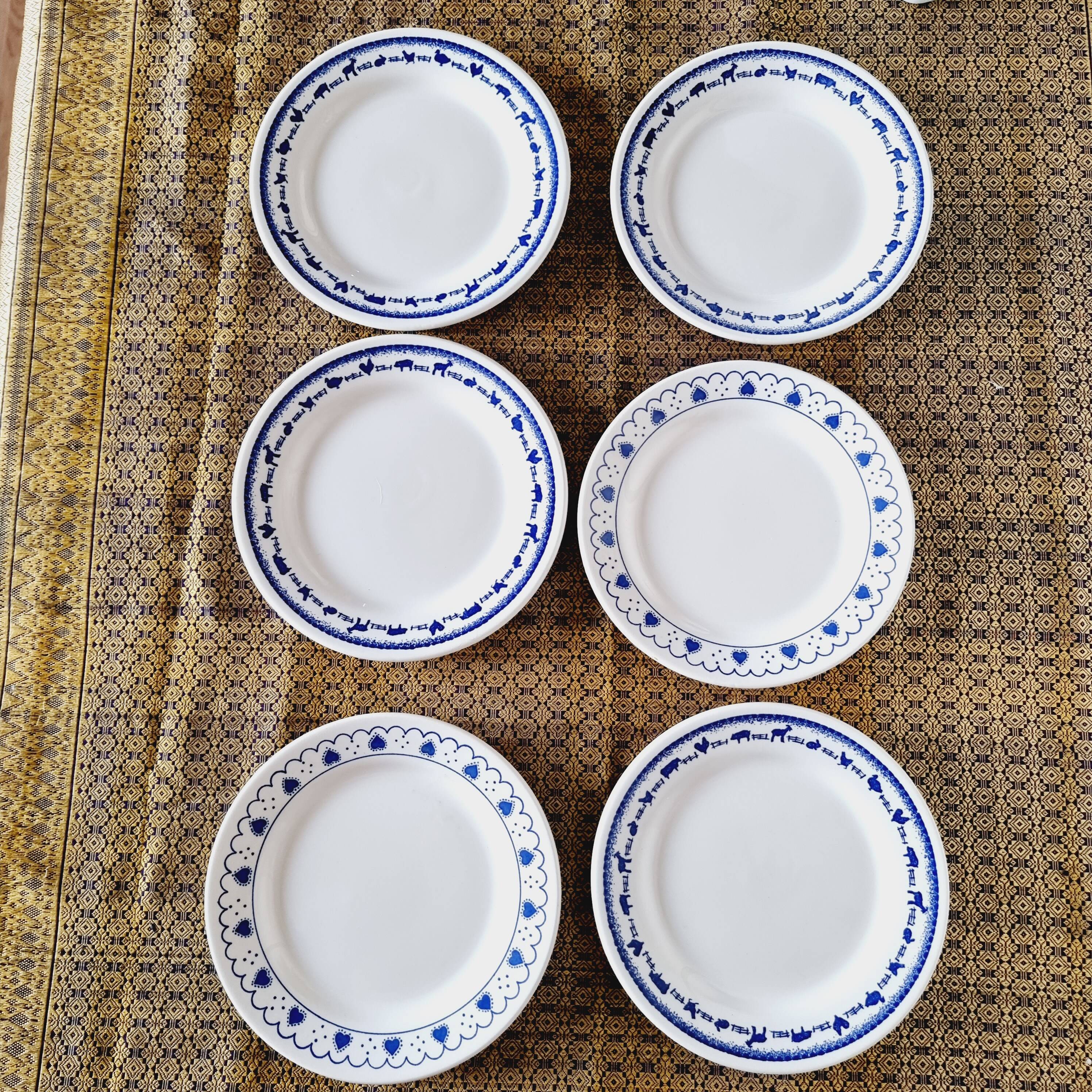 6 vintage dessert plates in rustic or cottage style Blue and white ...