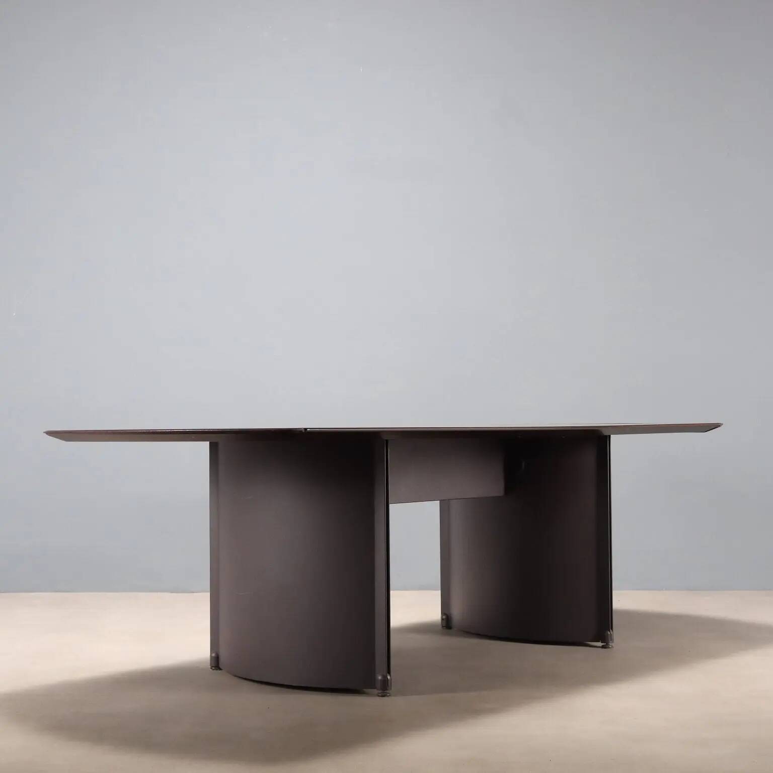 Table de bureau vintage en placage de loupe, design, Italie, années ...