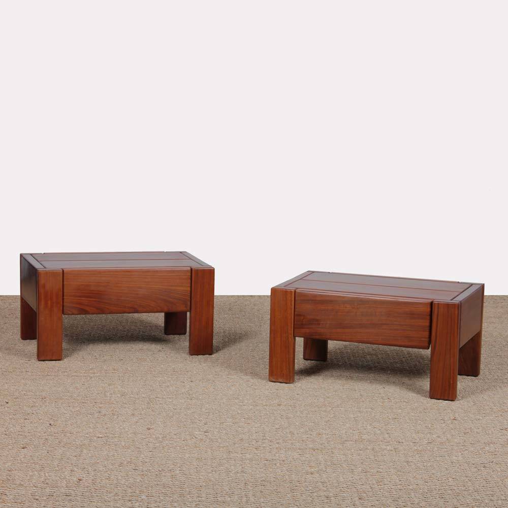 Paire de tables de chevet en orme pour Maison Regain, 1970 | Selency