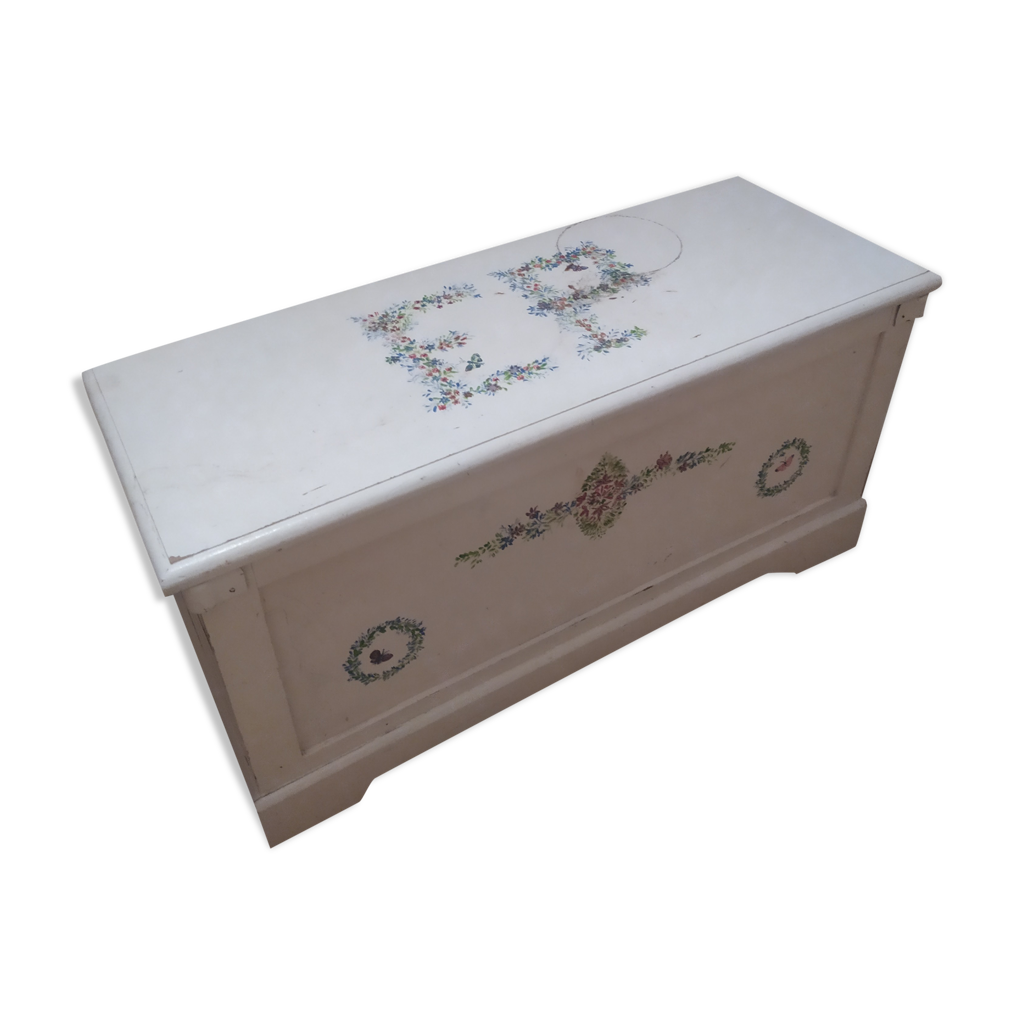 Coffre malle maie en bois massif motif peint bon état | Selency