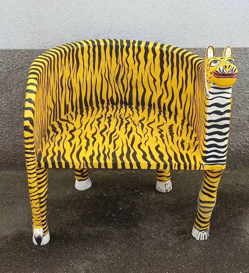 Fauteuil en bois apparence "tigre" | Selency