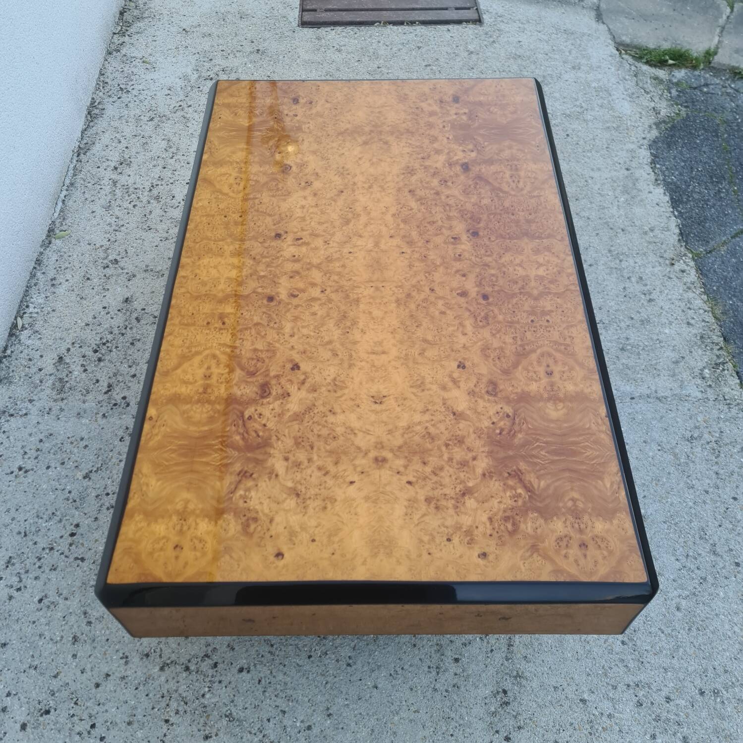 Table basse Roche Bobois 1970 en Loupe d'orme | Selency