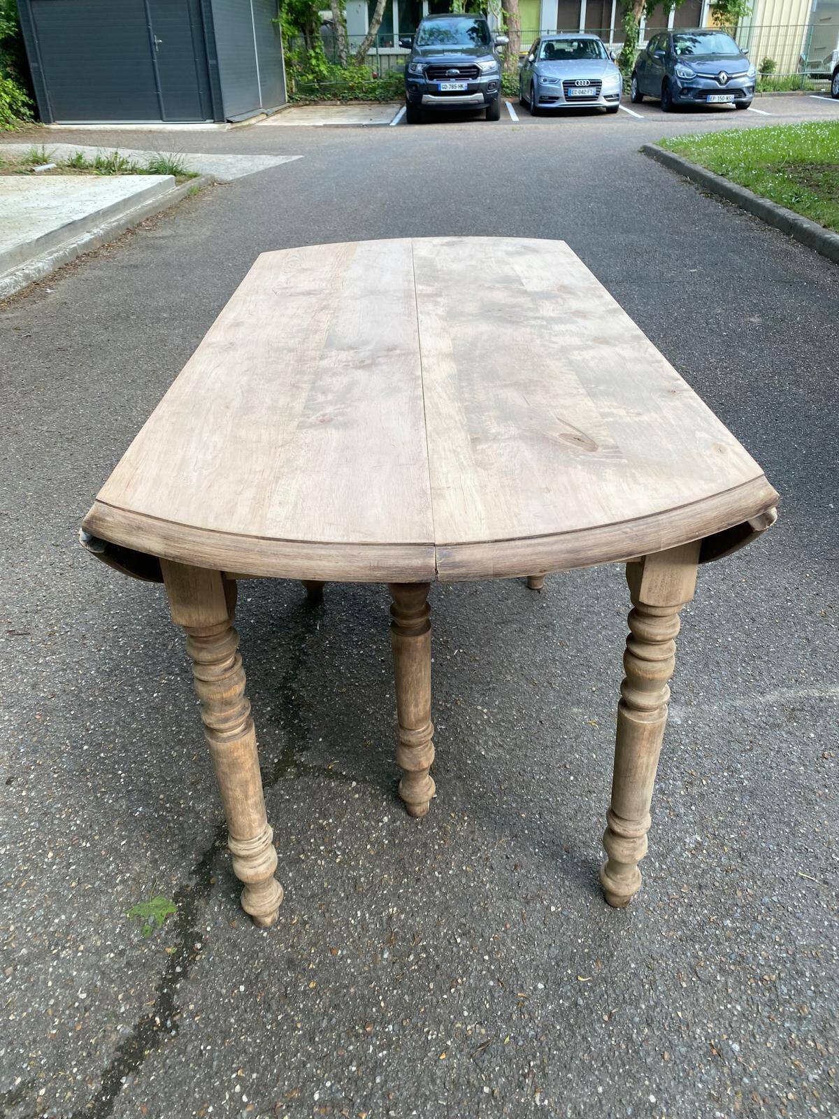 Table ronde extensible Louis Philippe XIXème à volet pliable 6 pieds 200cm | Selency