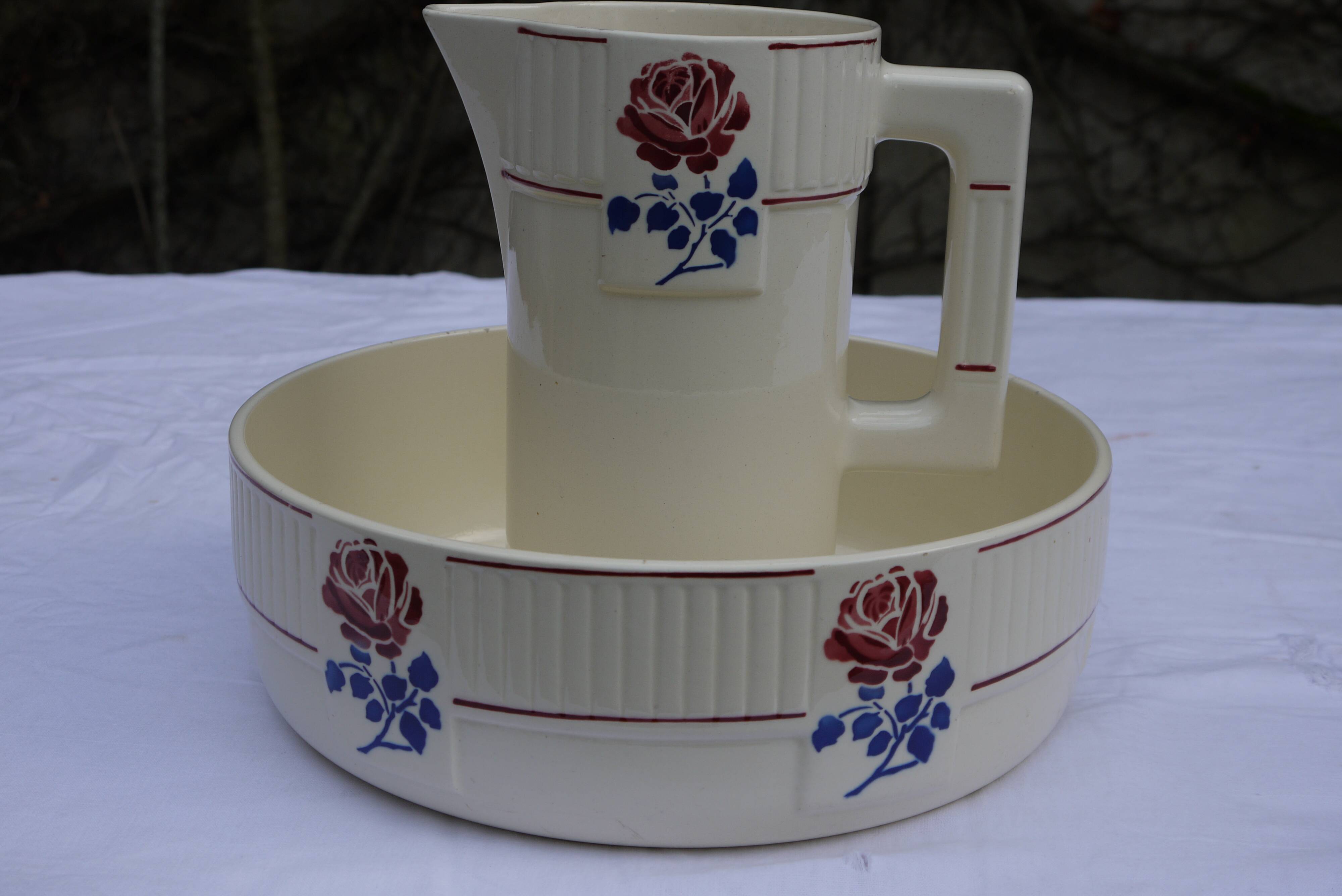 Broc et cuvette de toilette anciens, faïence Badonviller | Selency