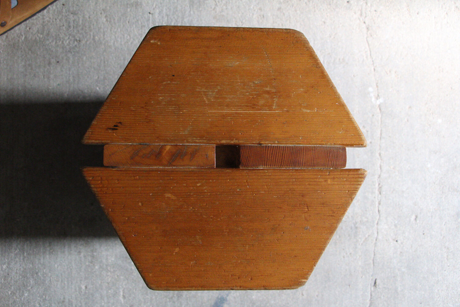 Tabouret de chalet René Martin France 1960 | Selency