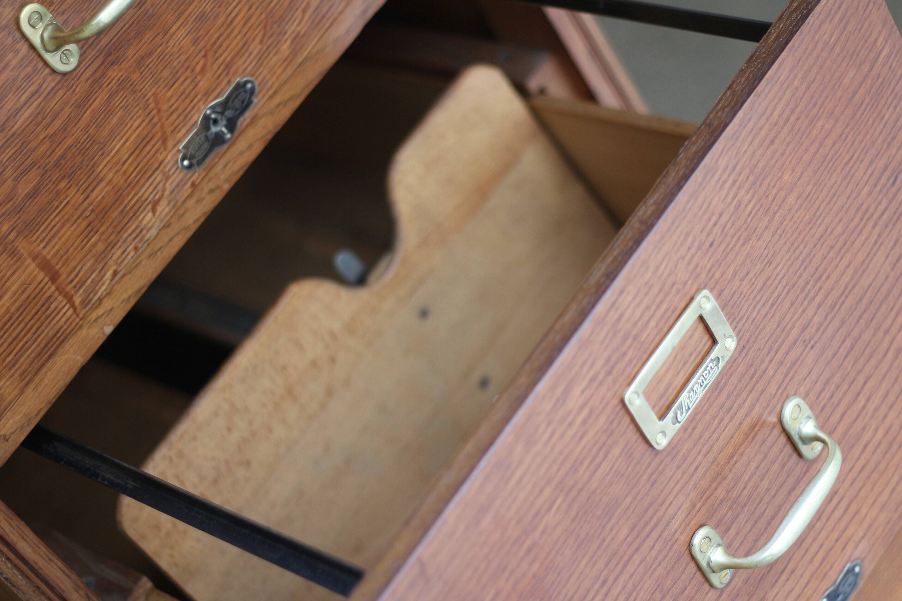 Majestic shannon oak filing cabinet (early 20th century). | Selency