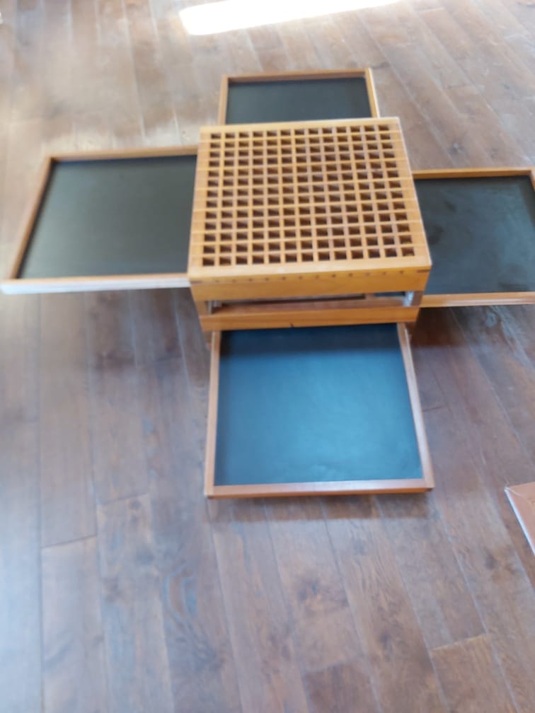 Table Tetra par Bernard Vuarnesson | Selency