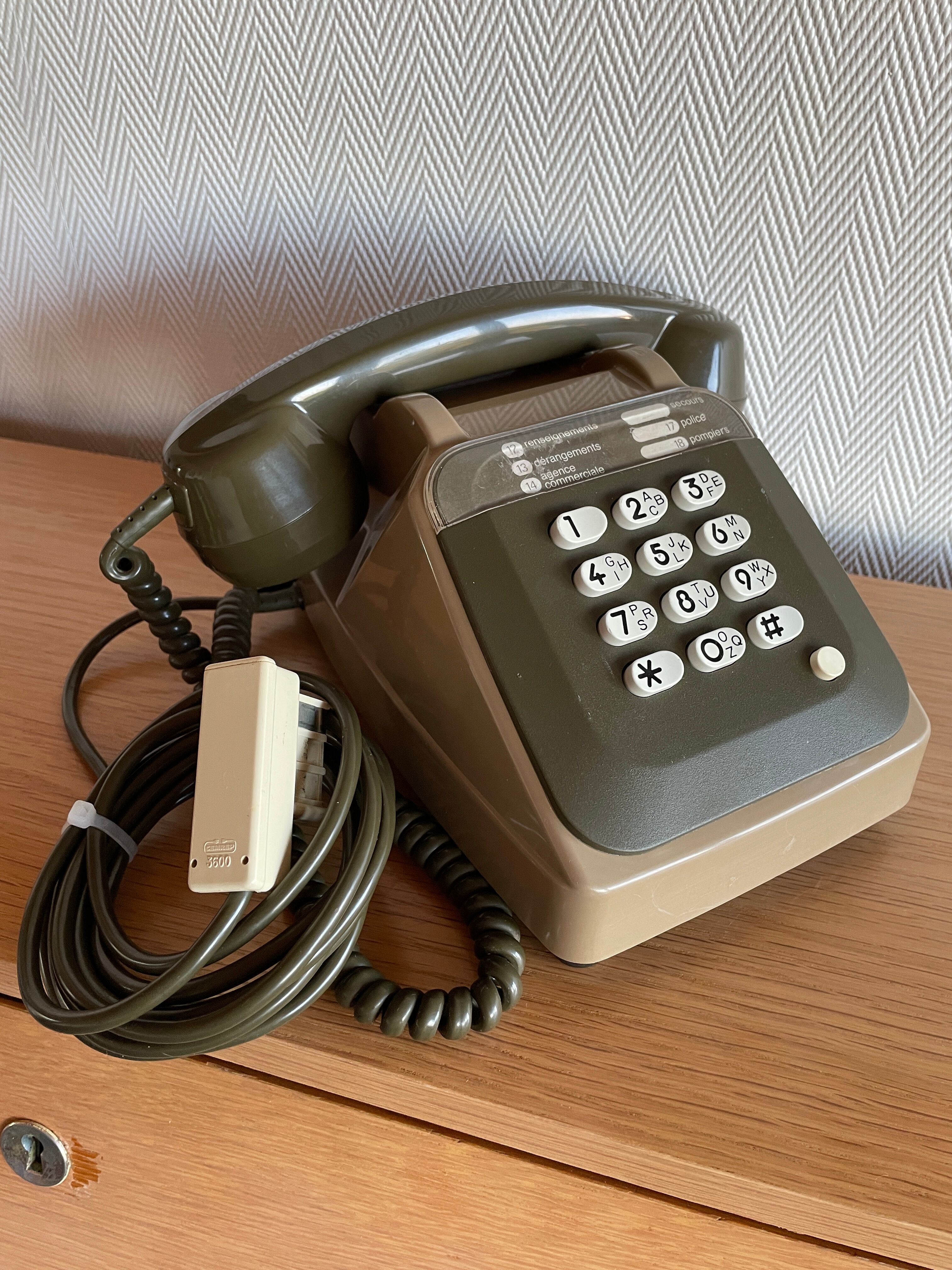 Téléphone Socotel à touches des années 80 | Selency