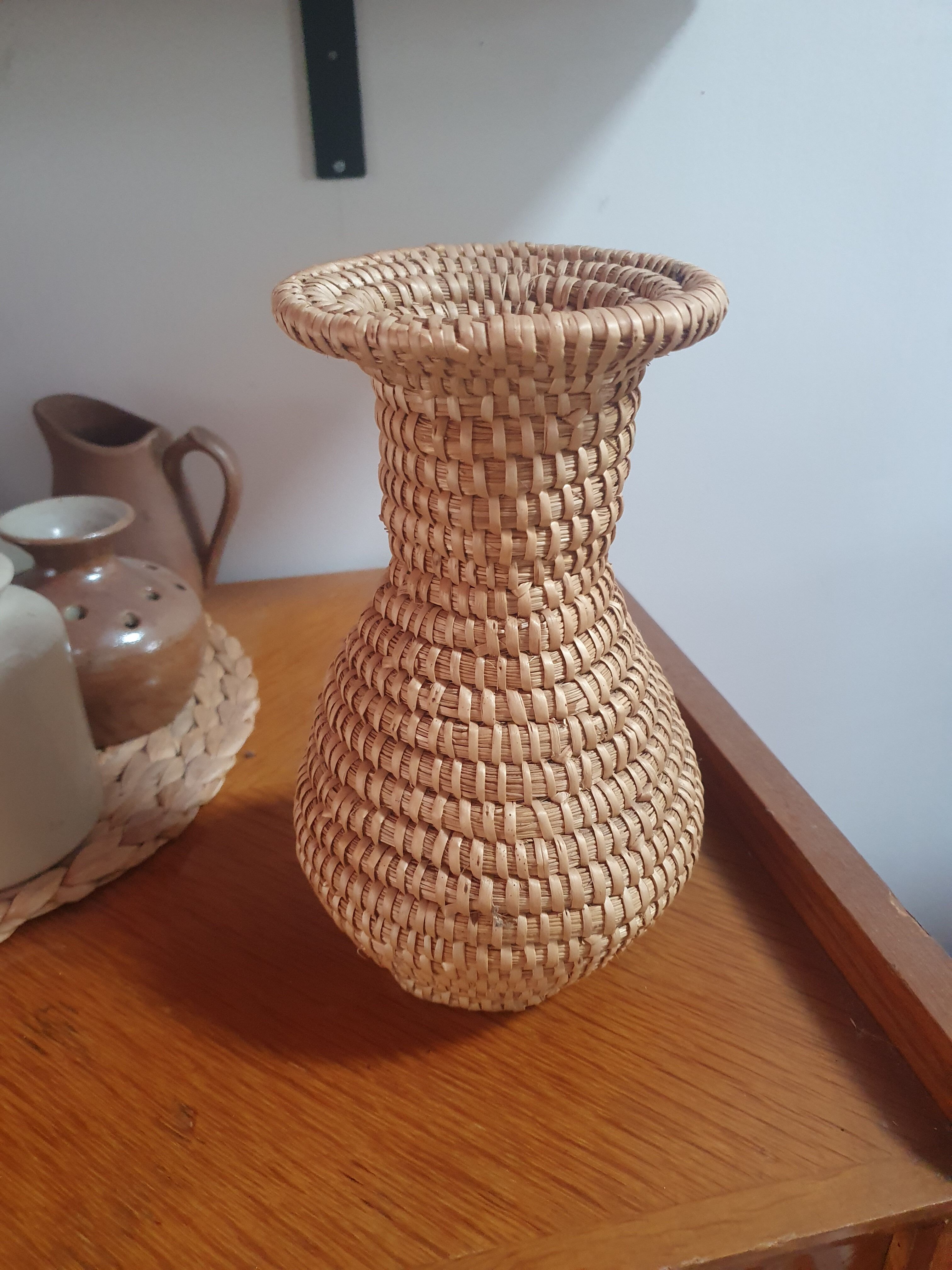 vase en rotin tressé | Selency