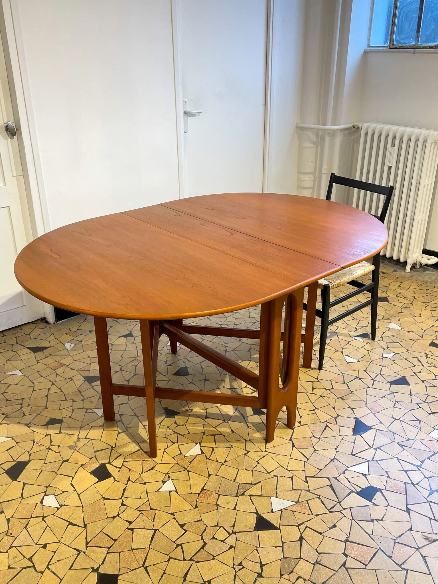 Table scandinave ronde à rabats | Selency