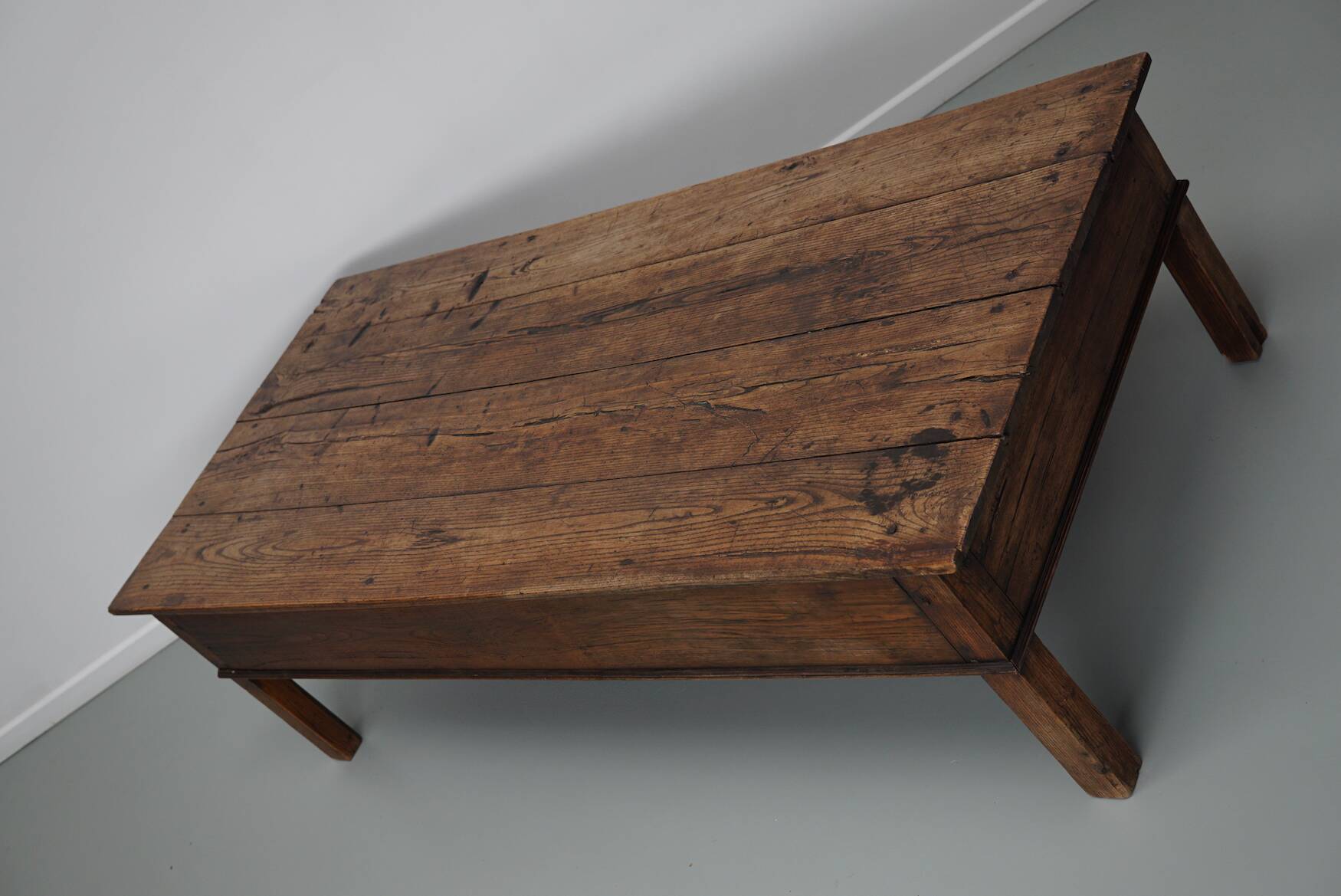 Large Spanish 19th Century Farmhouse Rustic Chestnut Coffee Table | Selency