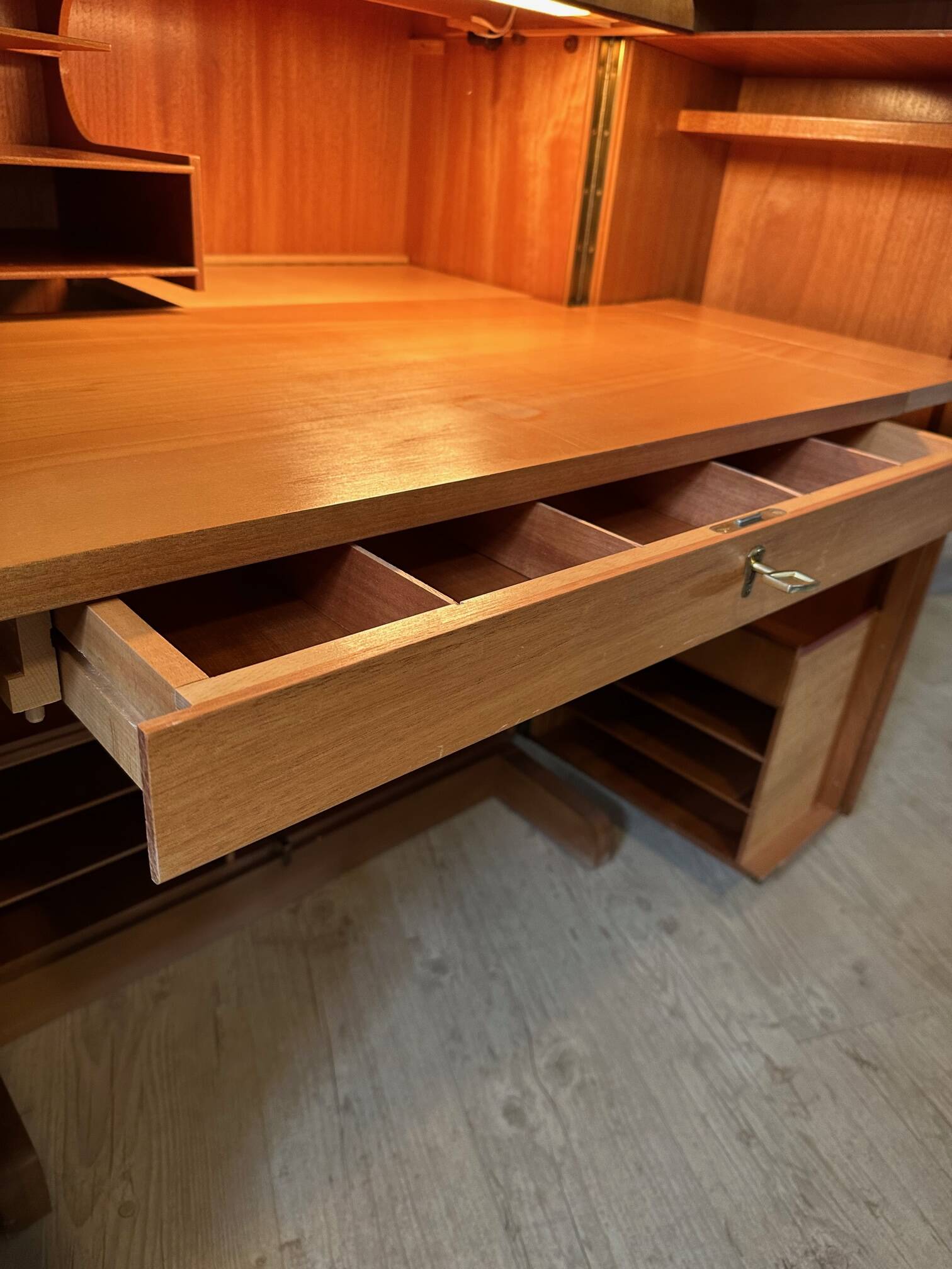Bureau "Magic Box" 1960 | Selency