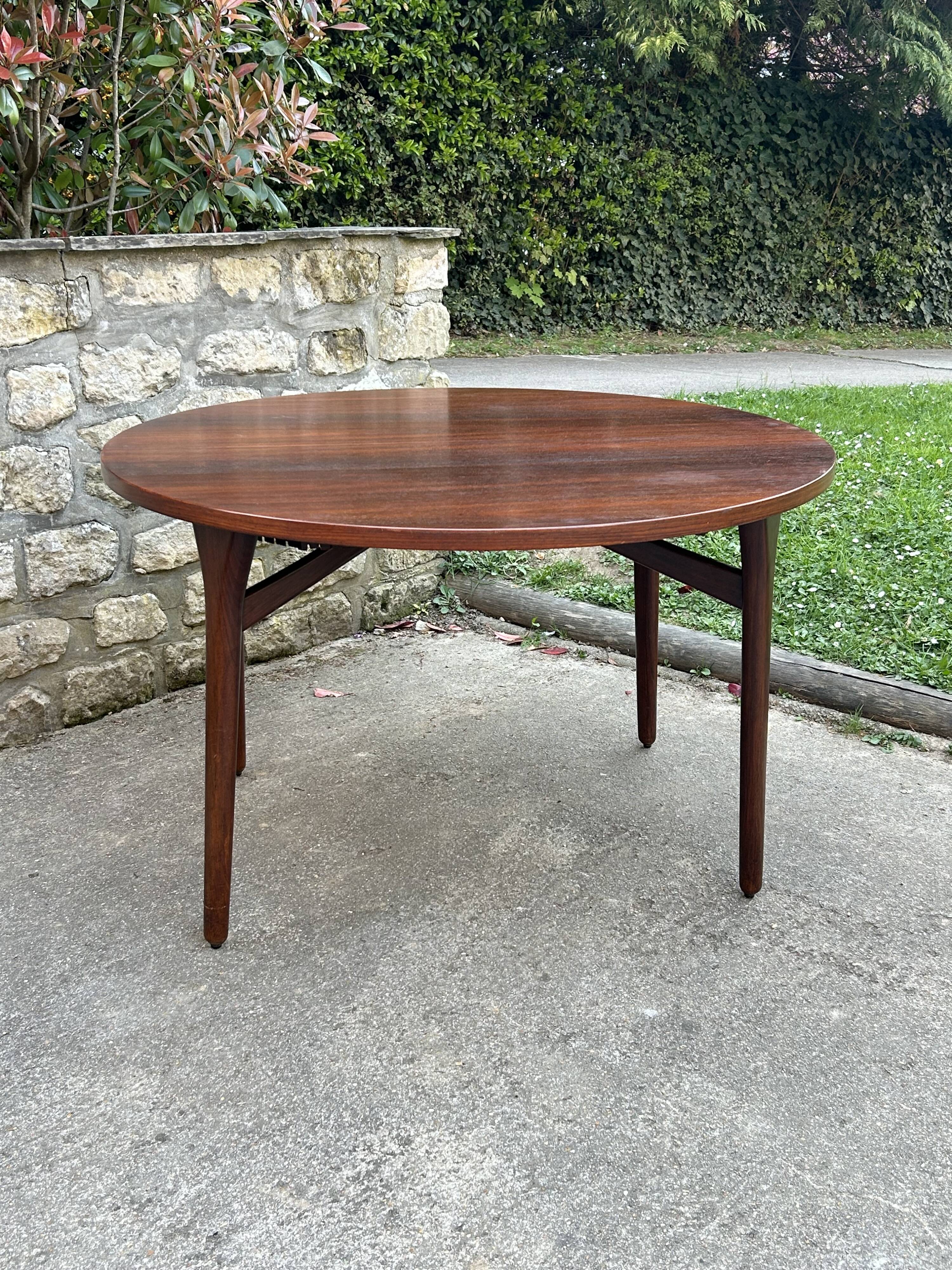 Table de repas ronde en palissandre par H. Henning pour B. Hansen 4/8 ...