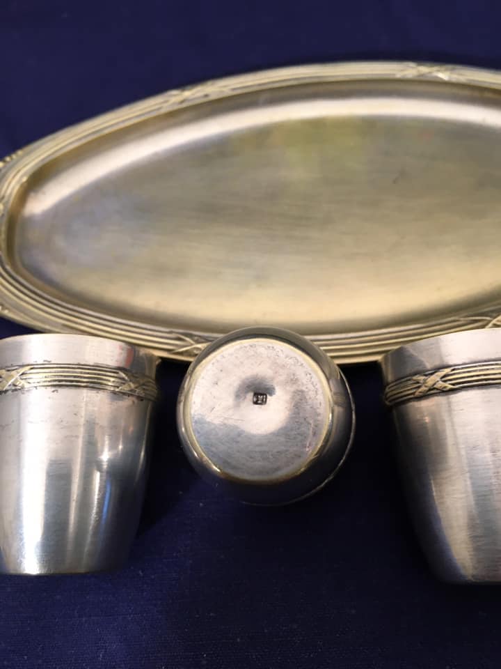 Plateau et 4 timbales en laiton | Selency