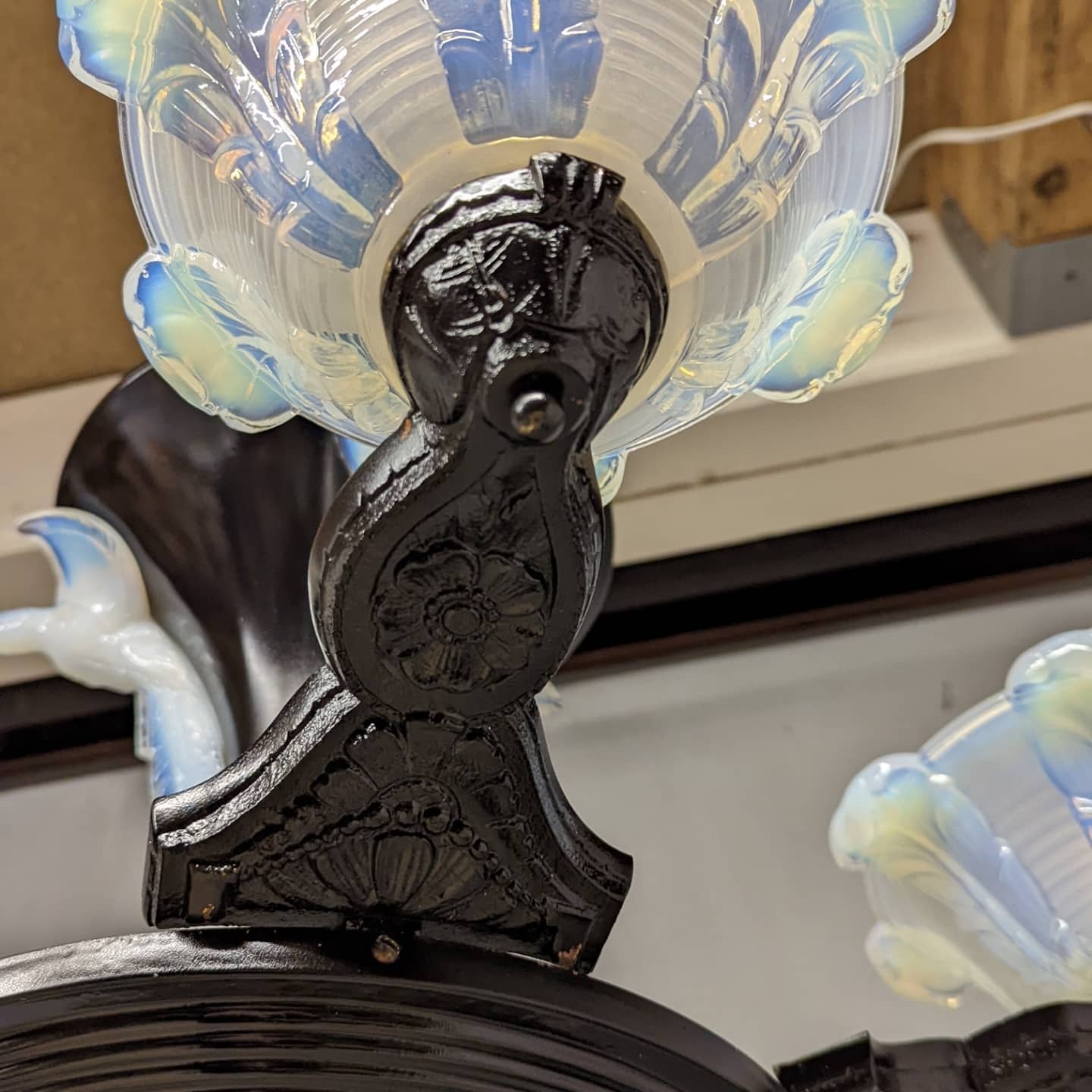 Lustre art déco oiseaux signé ezan verre bleu opalescent ancien sabino ...