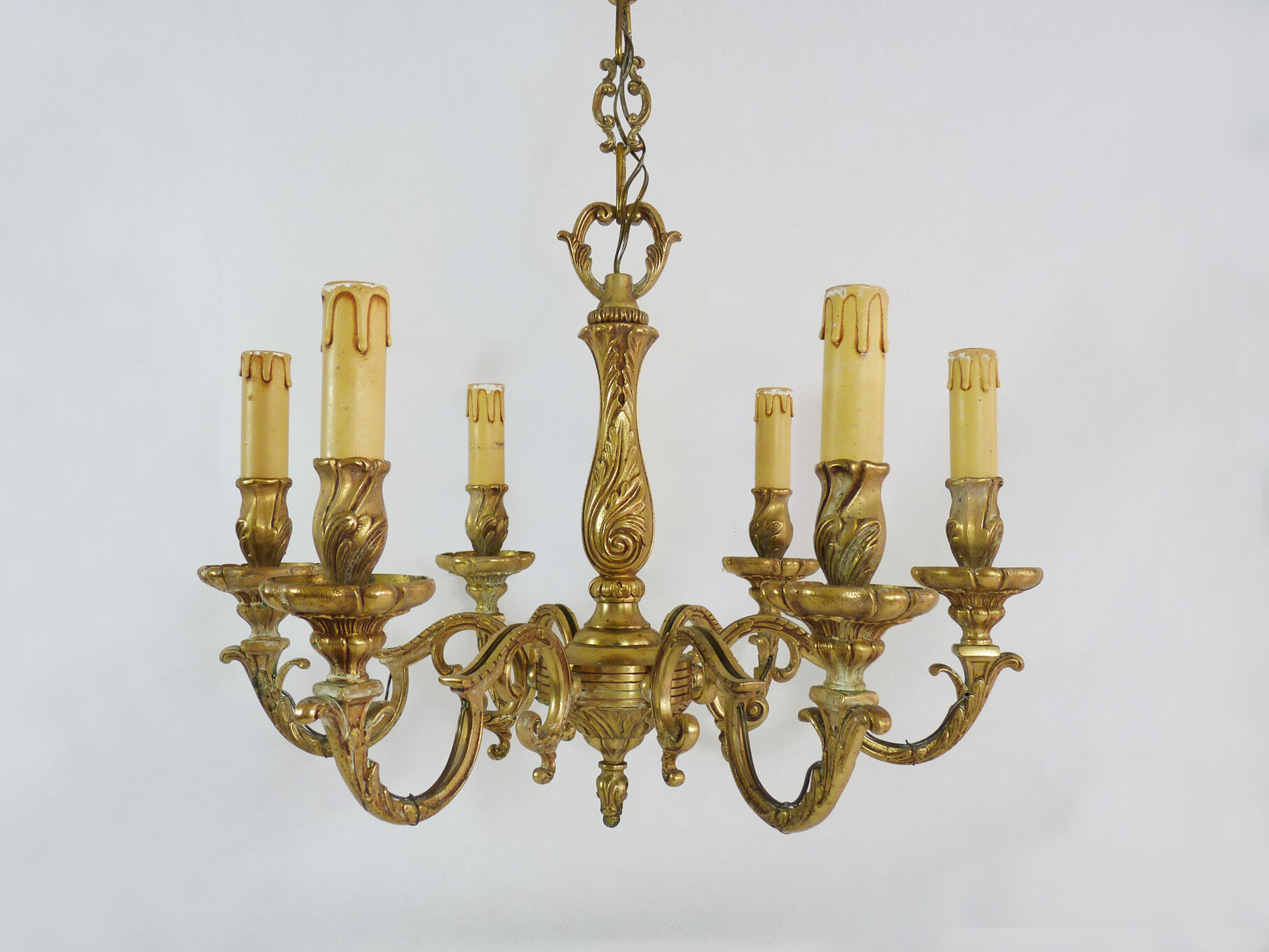 Lustre en bronze à 6 feux en bronze style Louis XV année 50 60 | Selency Lustre en bronze à 6 feux en bronze style Louis XV année 50 60 | Selency