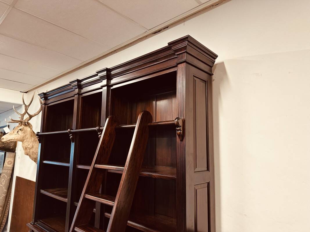 Bibliothèque classique en acajou anglais | Selency