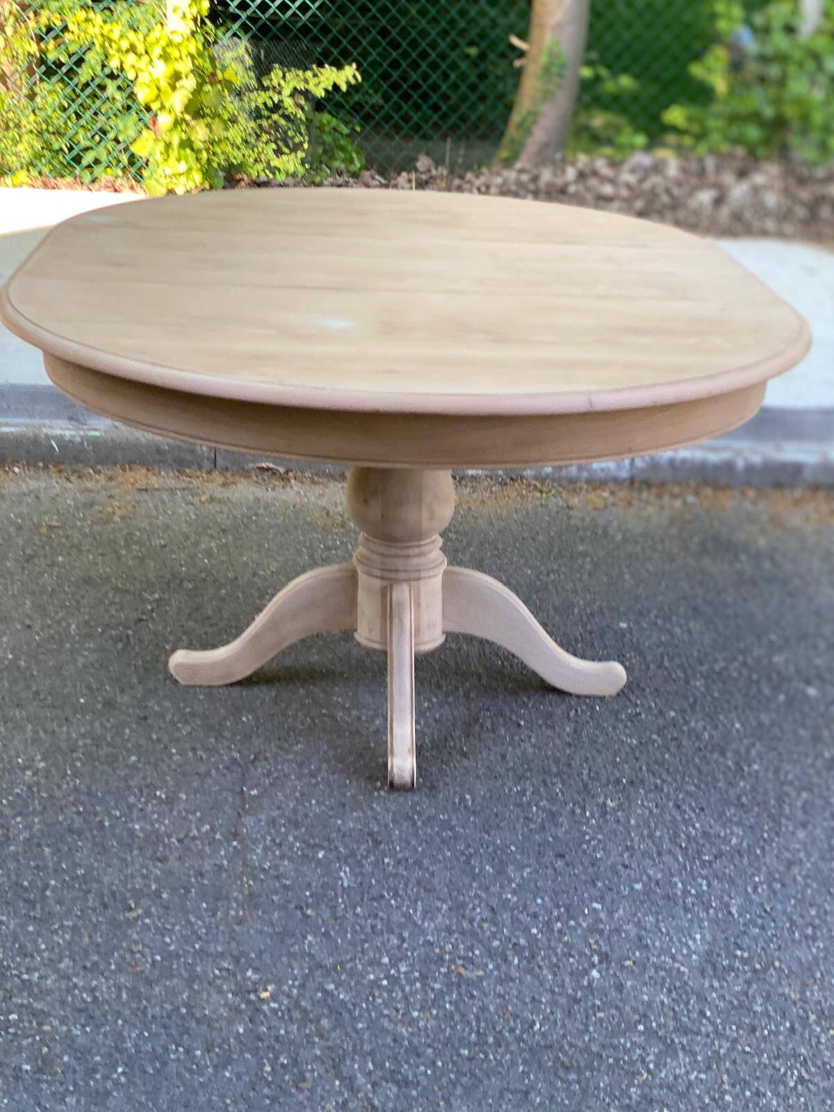 Table à manger ronde extensible pied central rénovée en bois brut 160cm ...