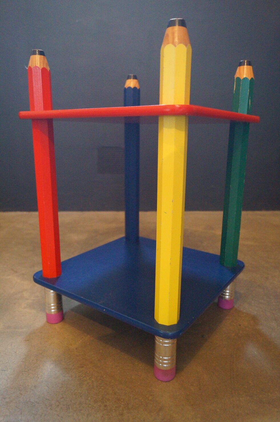 Table de chevet crayon Pierre Sala | Selency