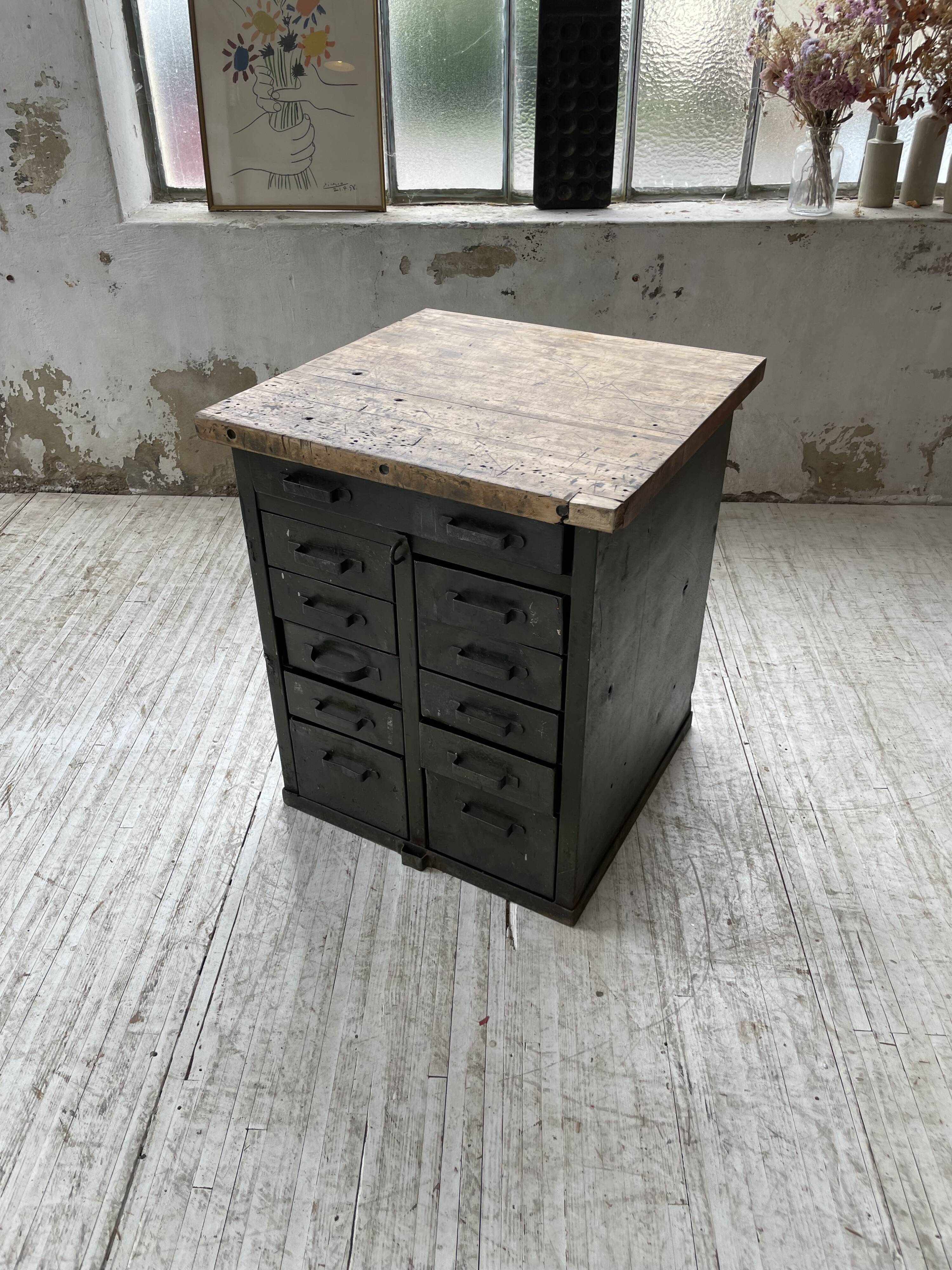 Meuble établi rangement militaire industriel | Selency