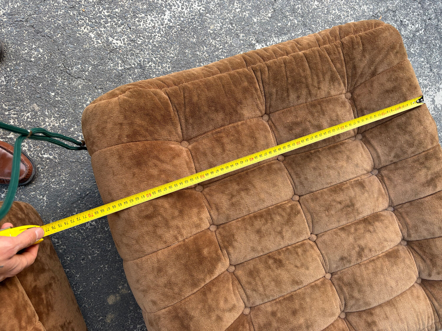 Chauffeuse/pouf en velour marron année 70/80 vintage | Selency