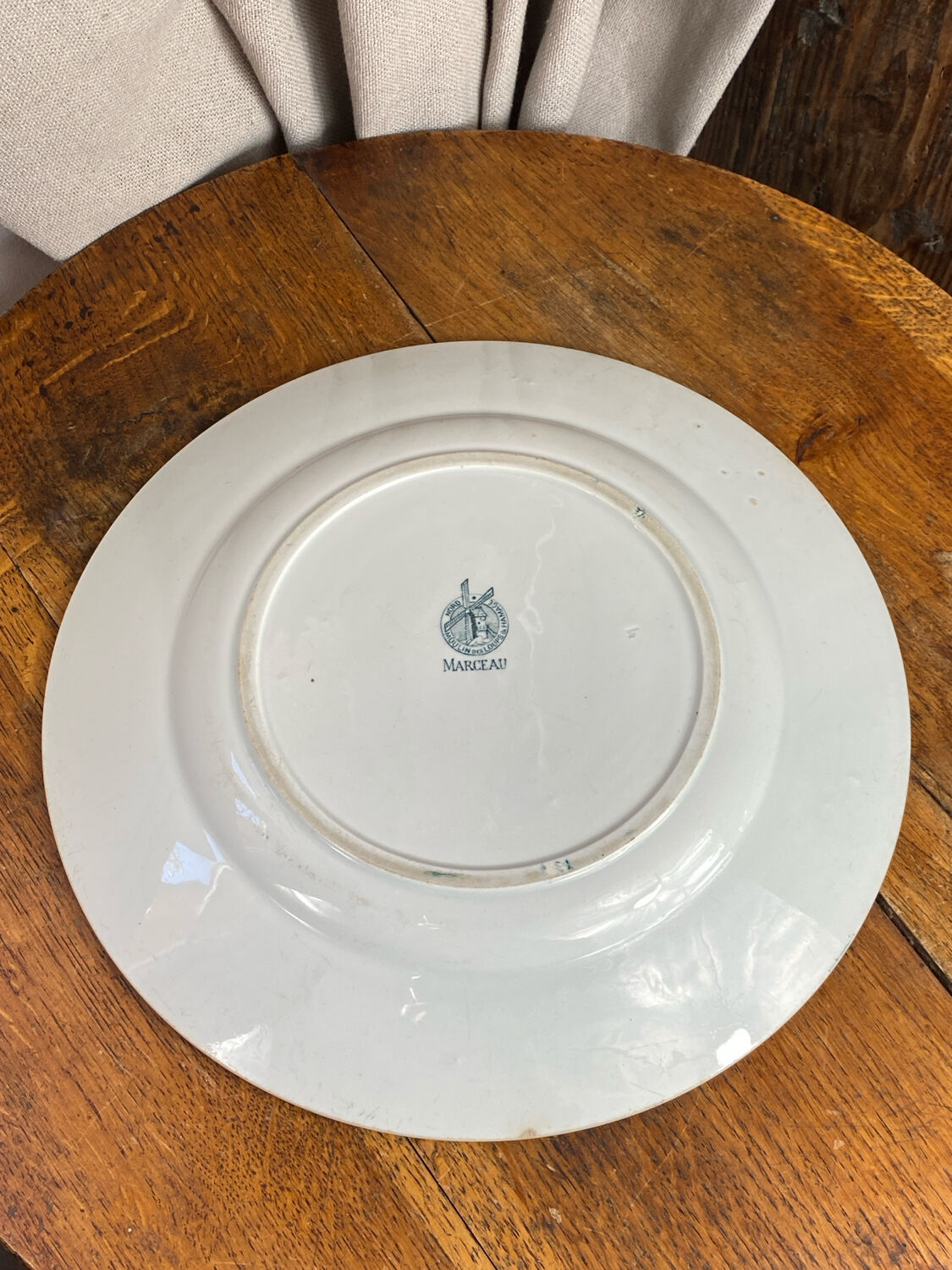 Plat rond, terre de fer, Moulins des Loups | Selency