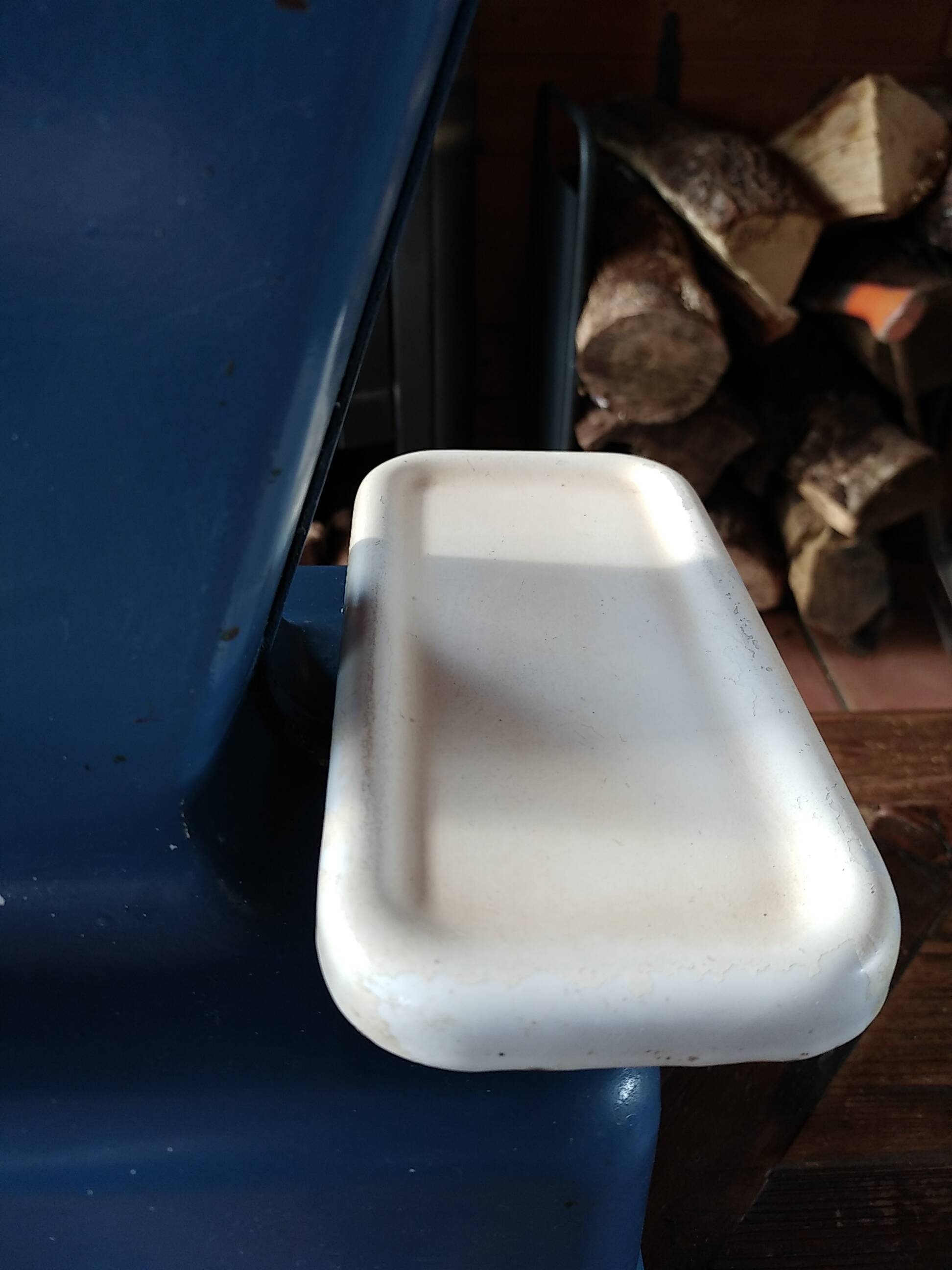 Balance Testut avec plateaux en tole émaillée. | Selency