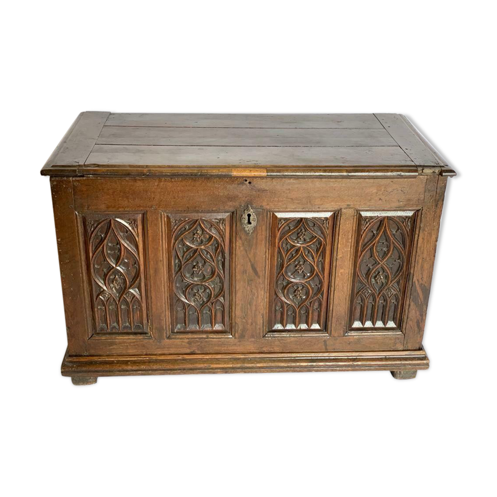 Coffre neo gothique 4 panneaux | Selency