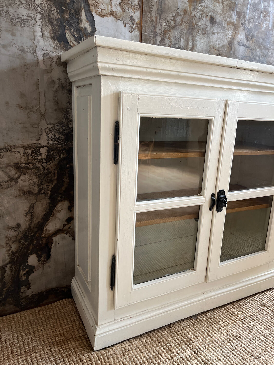 Buffet vitré ancien | Selency