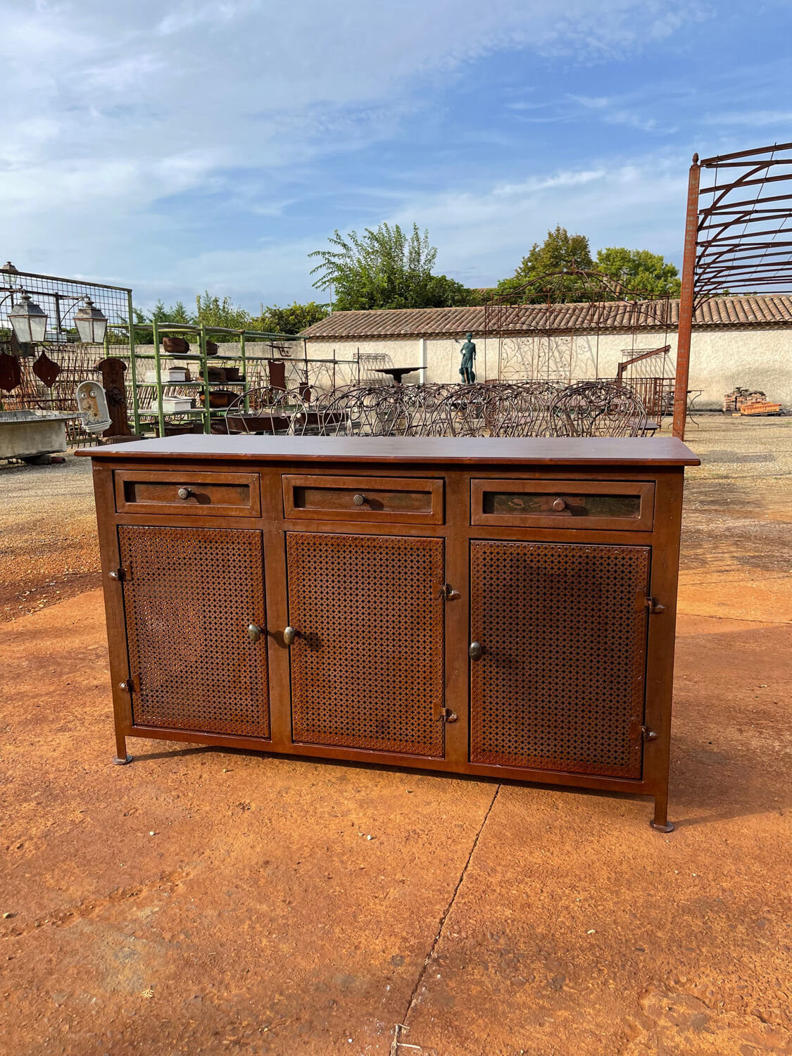 Buffet comptoir artisanal en fer | Selency