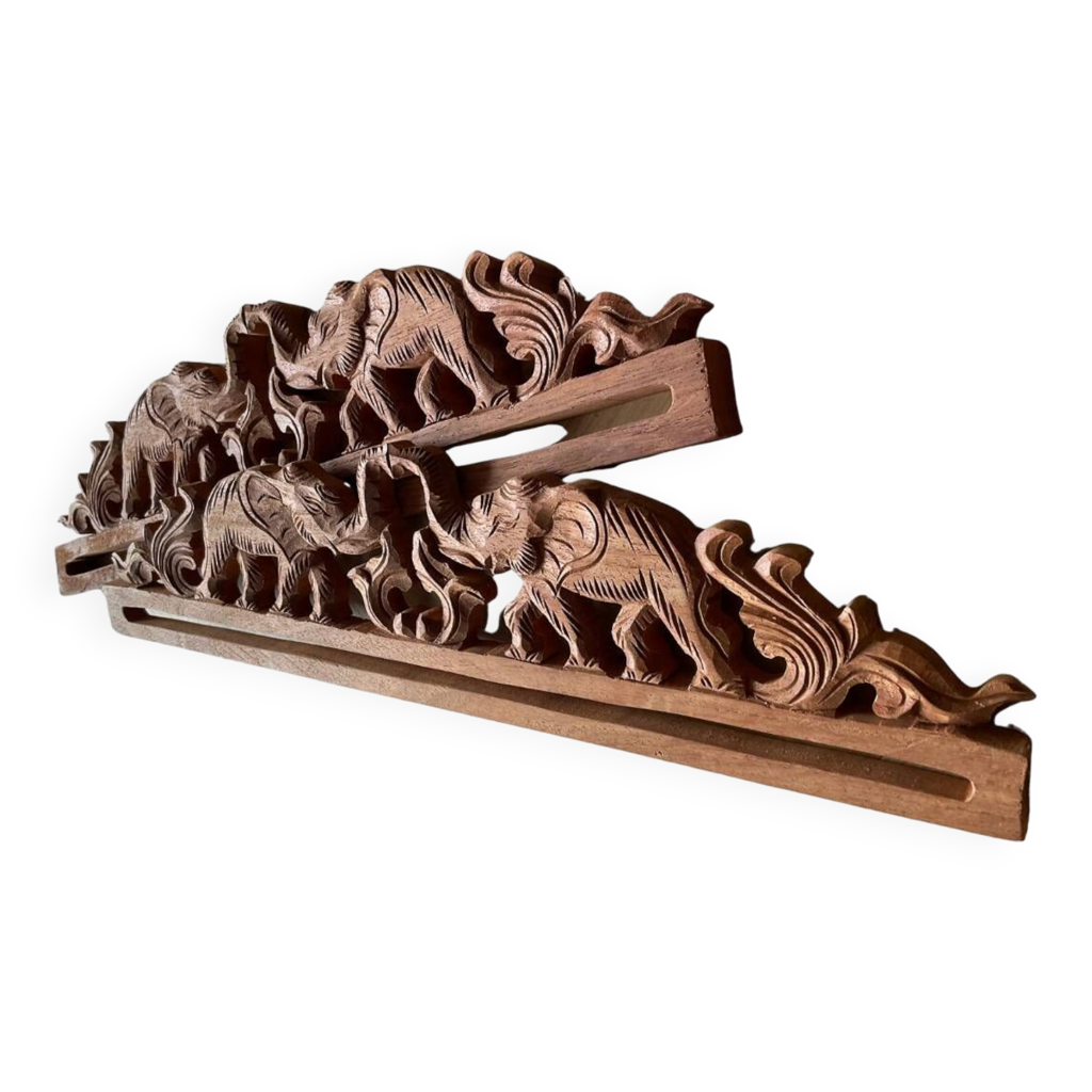 Frontons sculptés en bois Bali avec des éléphants | Selency