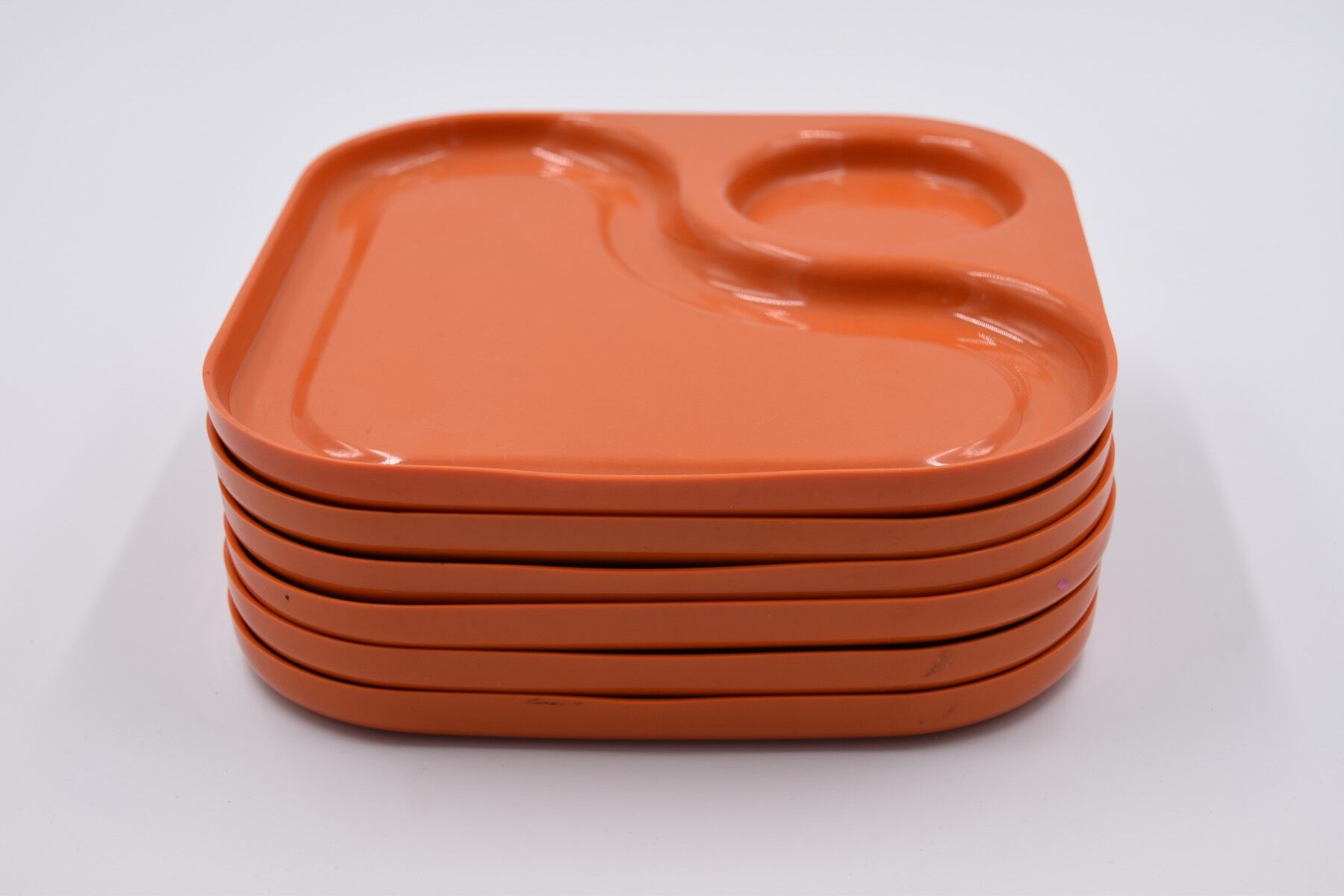 Set de 6 assiettes Guzzini orange à compartiments années 70 vintage ...