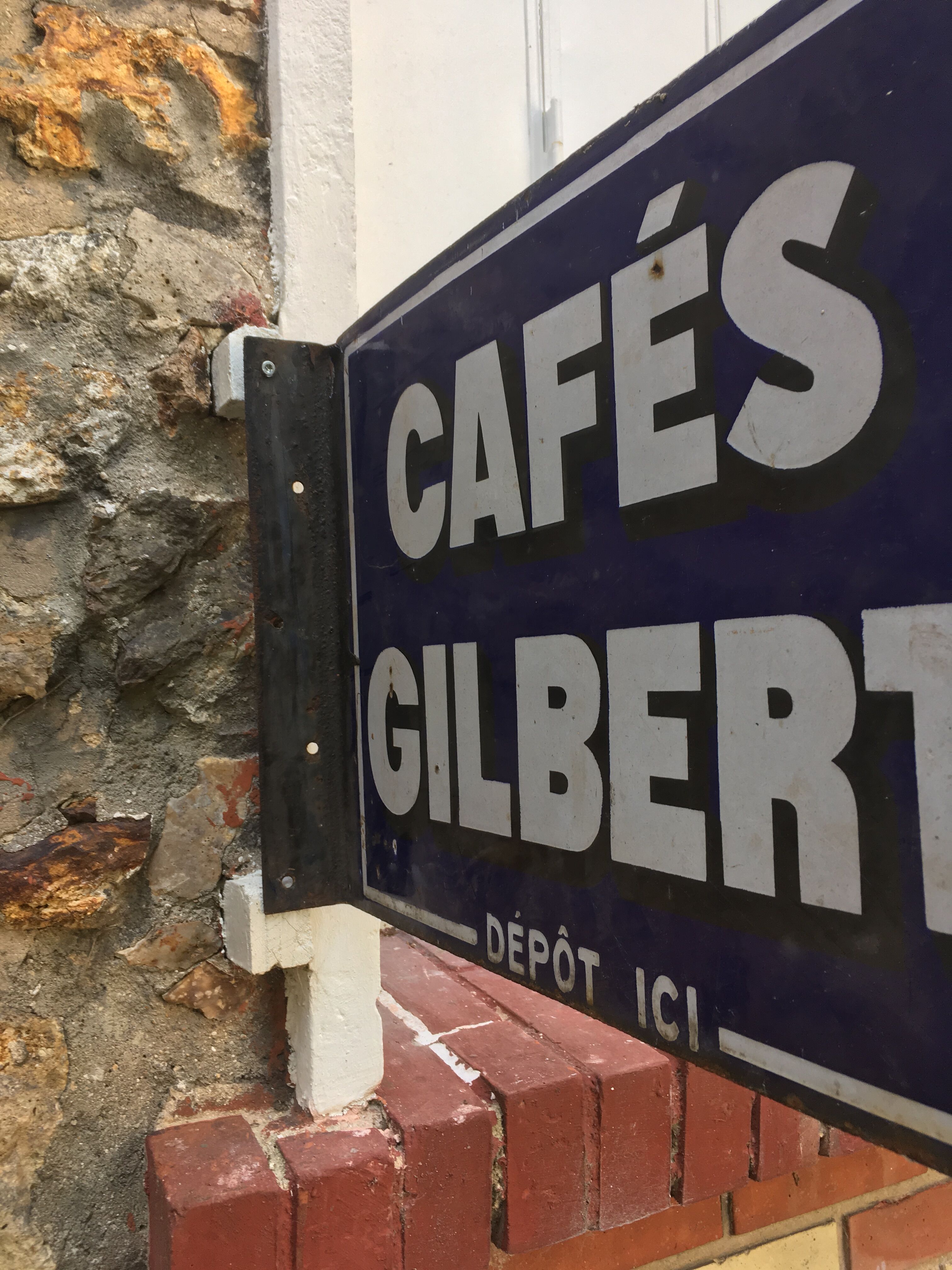Plaque émaillée drapeau café Gilbert | Selency