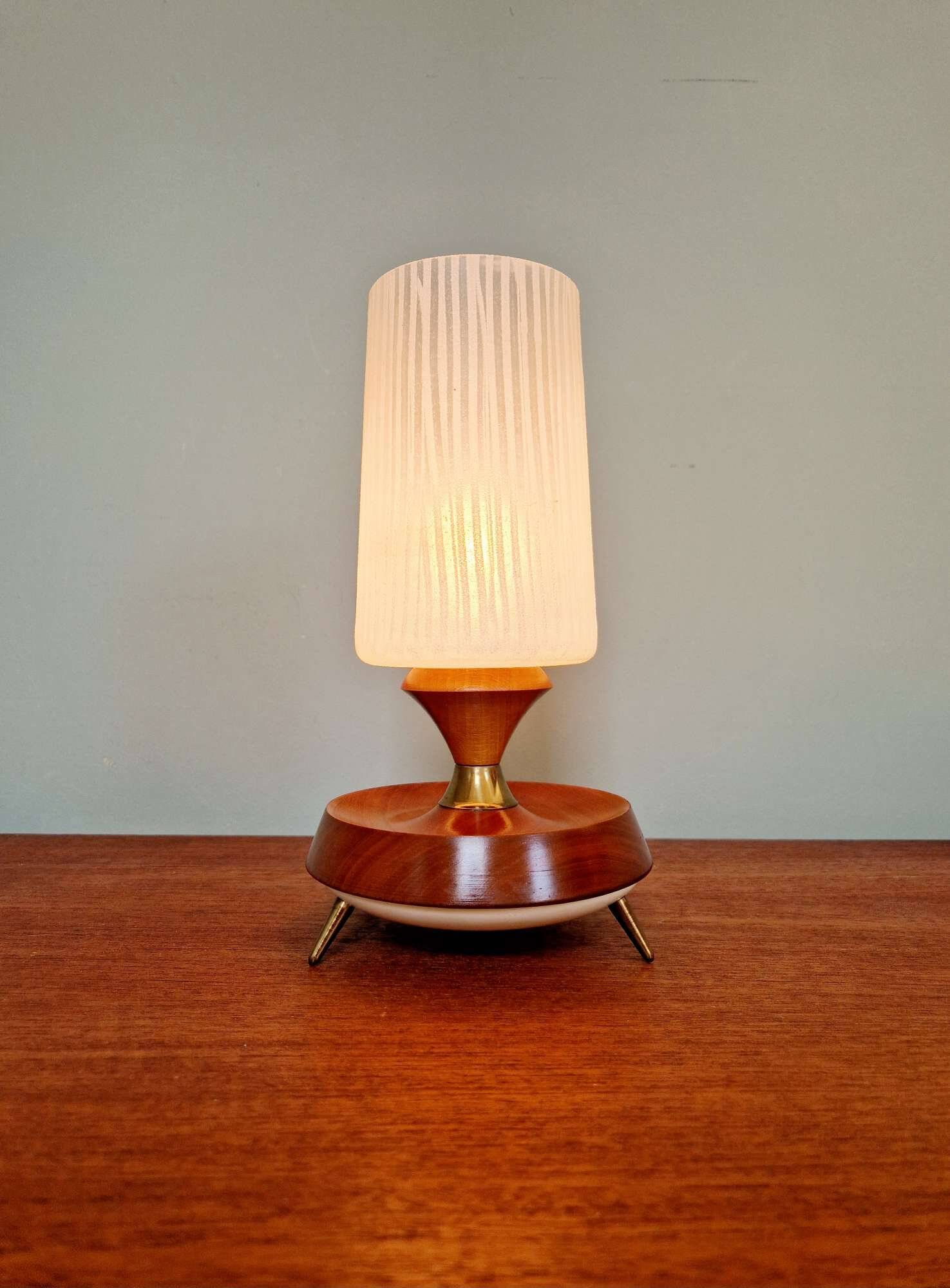 Lampe de table tripode scandinave en teck, années 1960 | Selency
