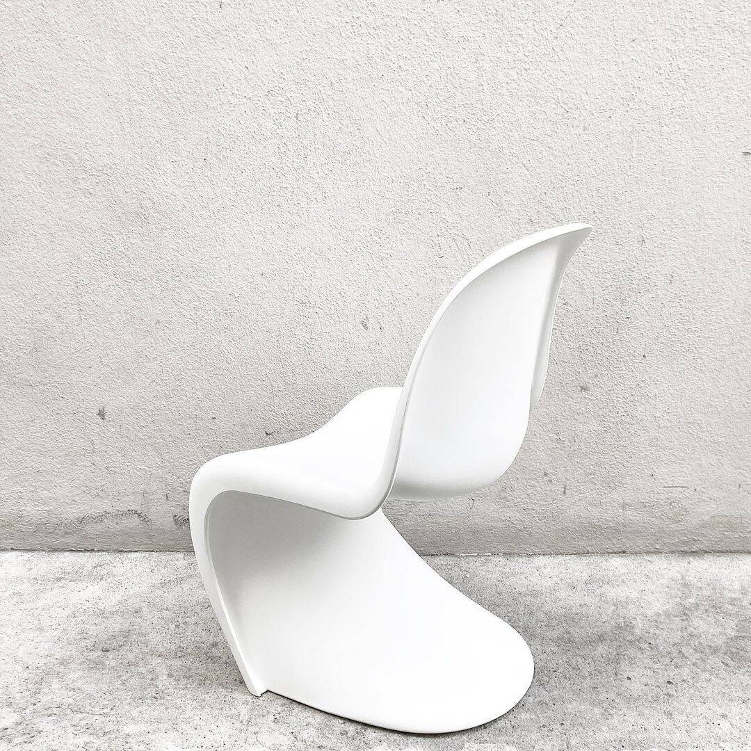 Chaise Panton blanche par Verner Panton pour Vitra. Signées | Selency