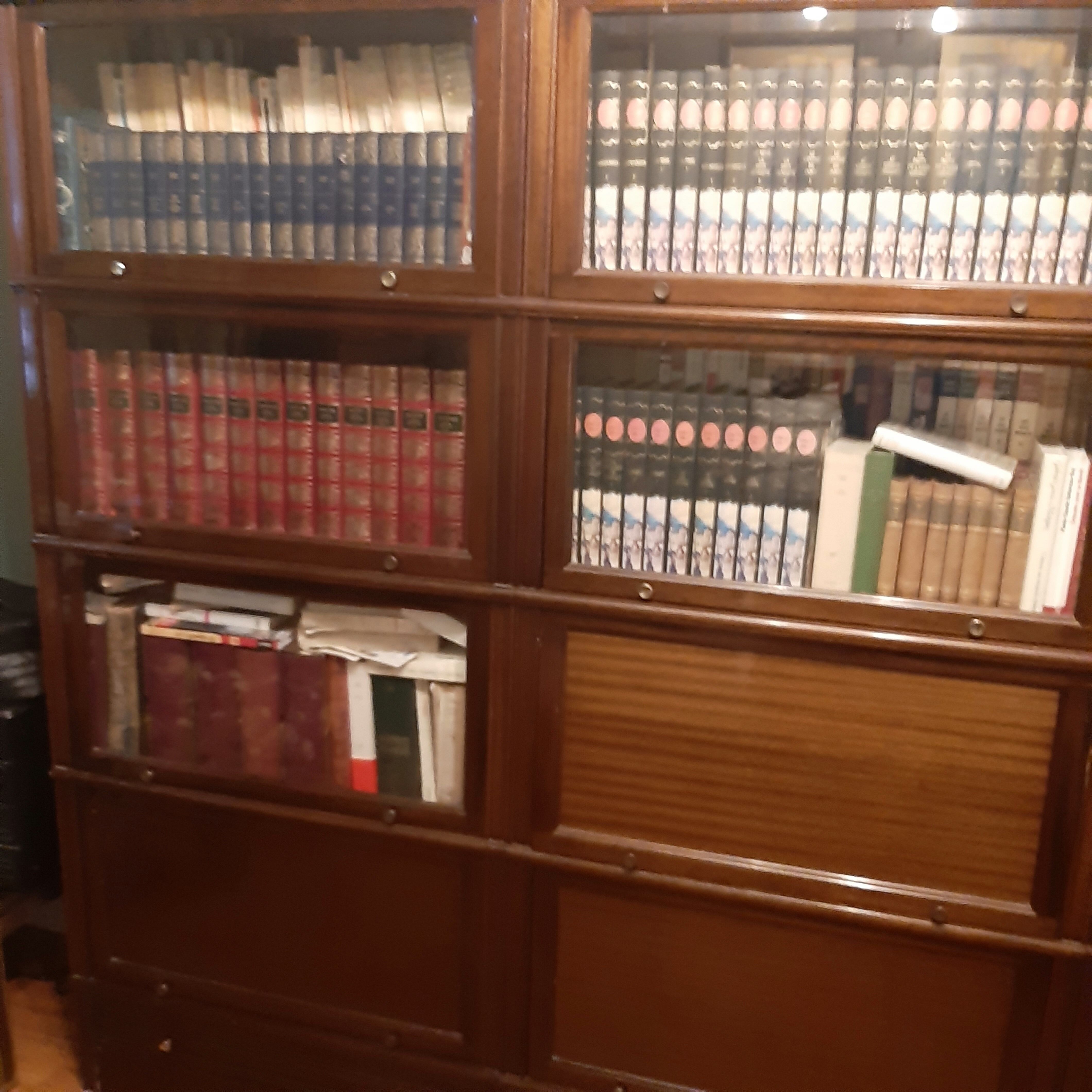 Bibliothèque MD | Selency