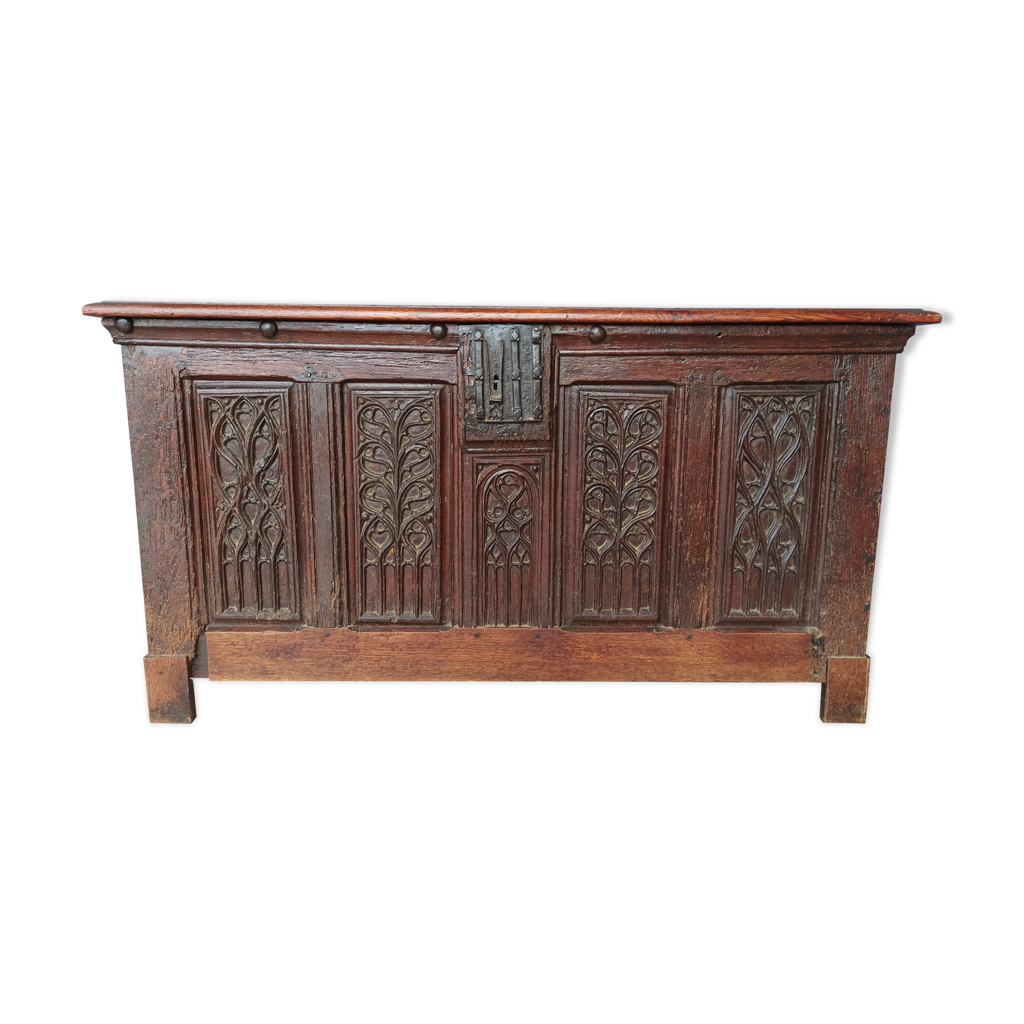 Ancien coffre gothique en chêne | Selency