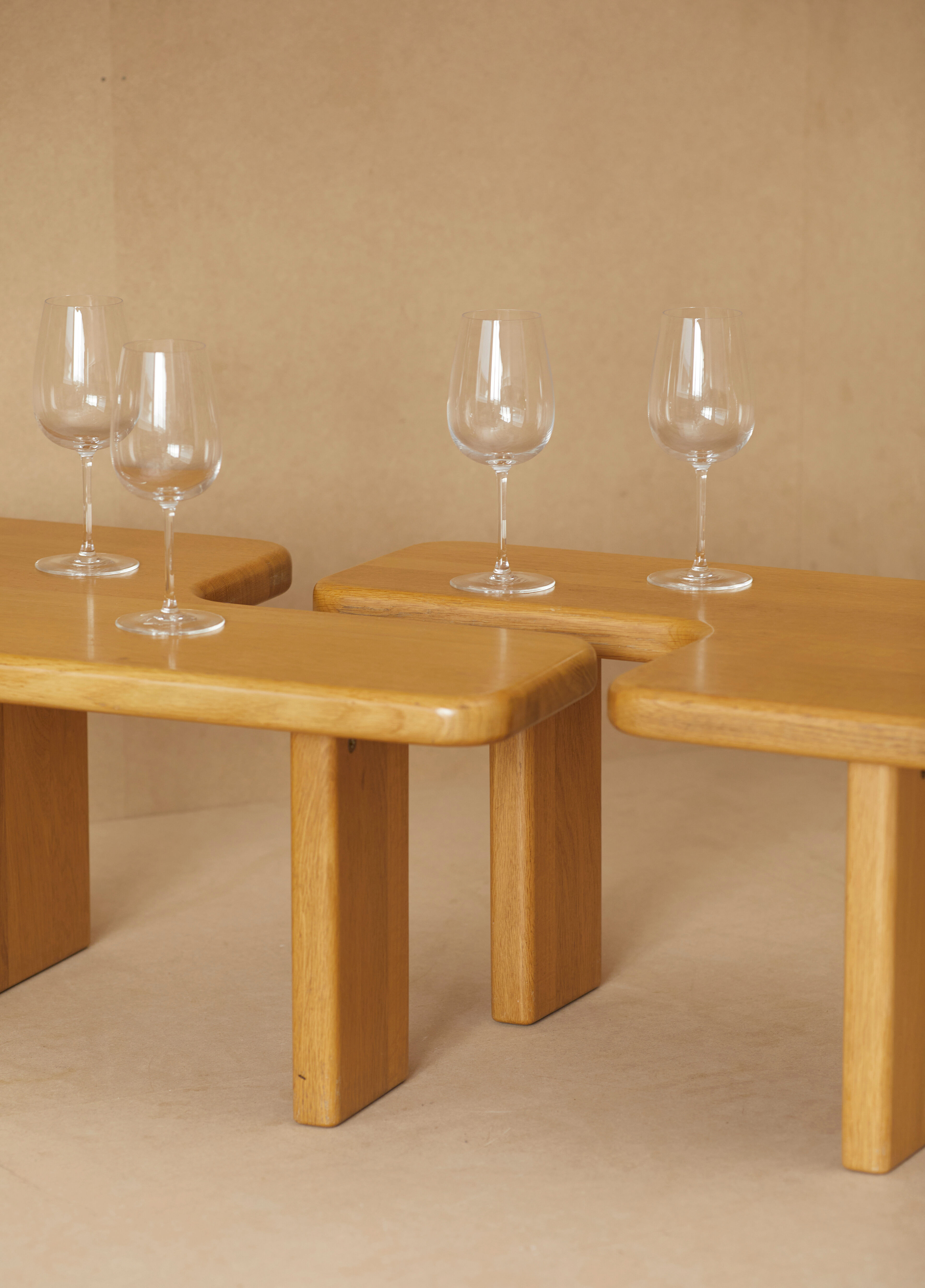 Paire de tables basses Twin par Redureau en chêne massif circa 1980 | Selency