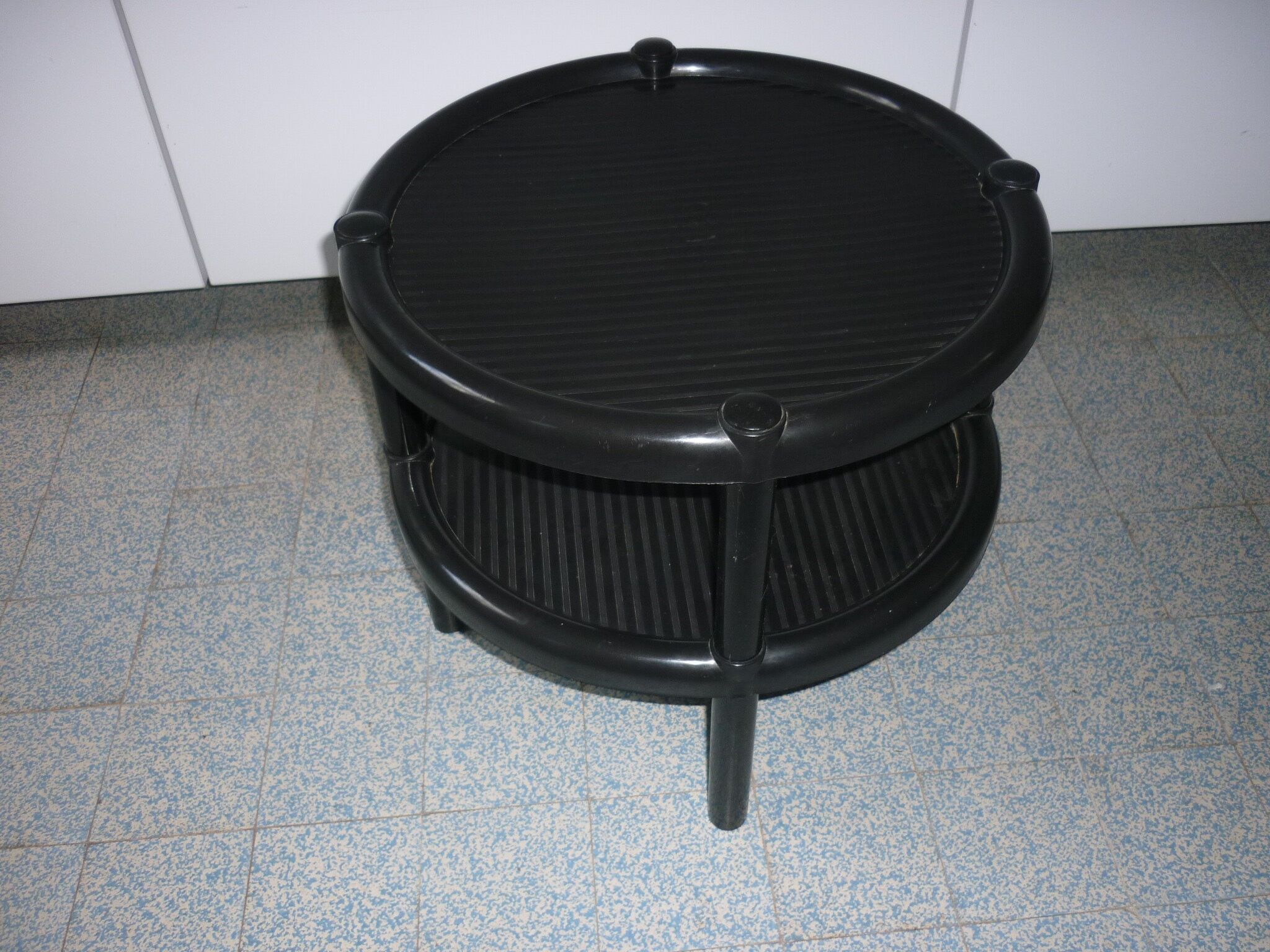 Table noire avec 2 plateaux, 1970 | Selency