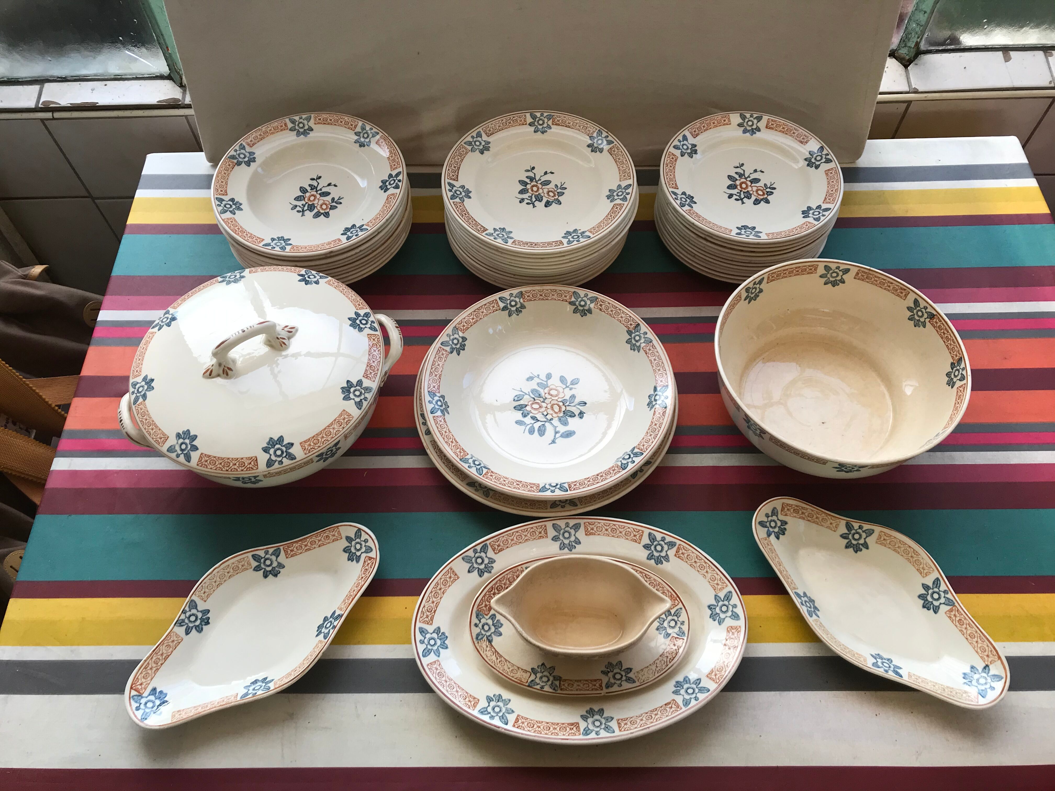 Service de table 48 pièces Longwy modèle Madras | Selency