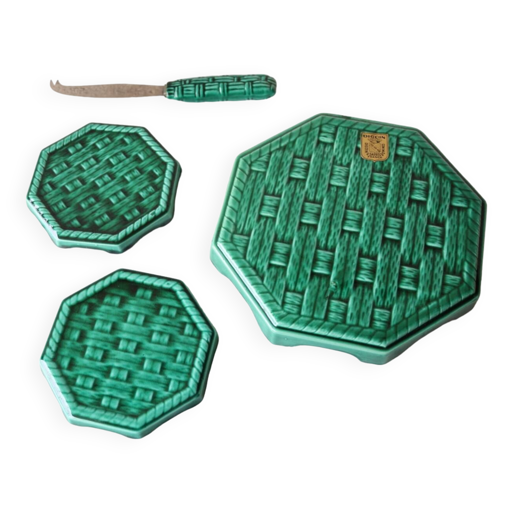 Ensemble dessous de plat / bouteille et couteau à fromage barbotine ...