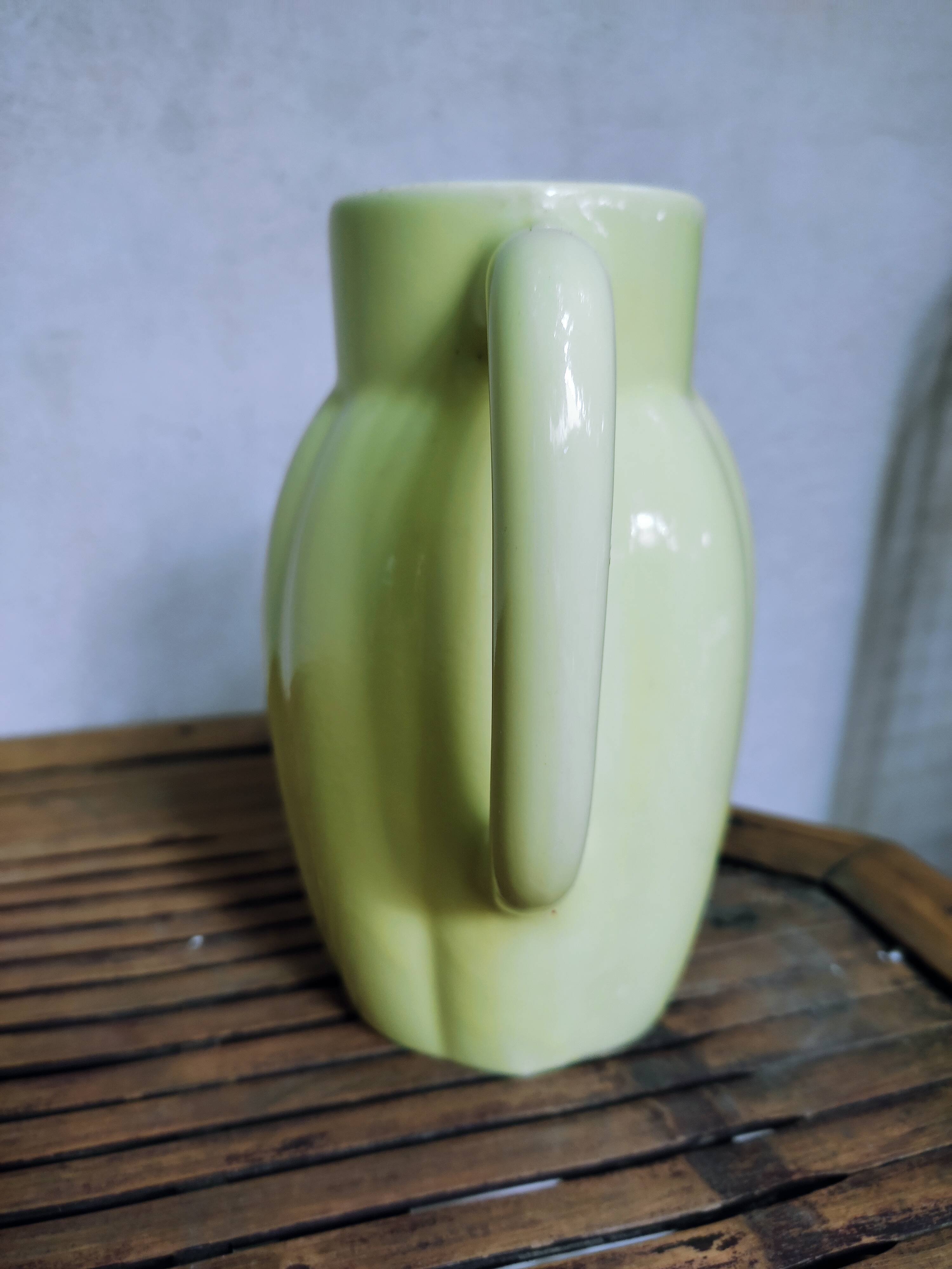 Pichet jaune en faïence | Selency